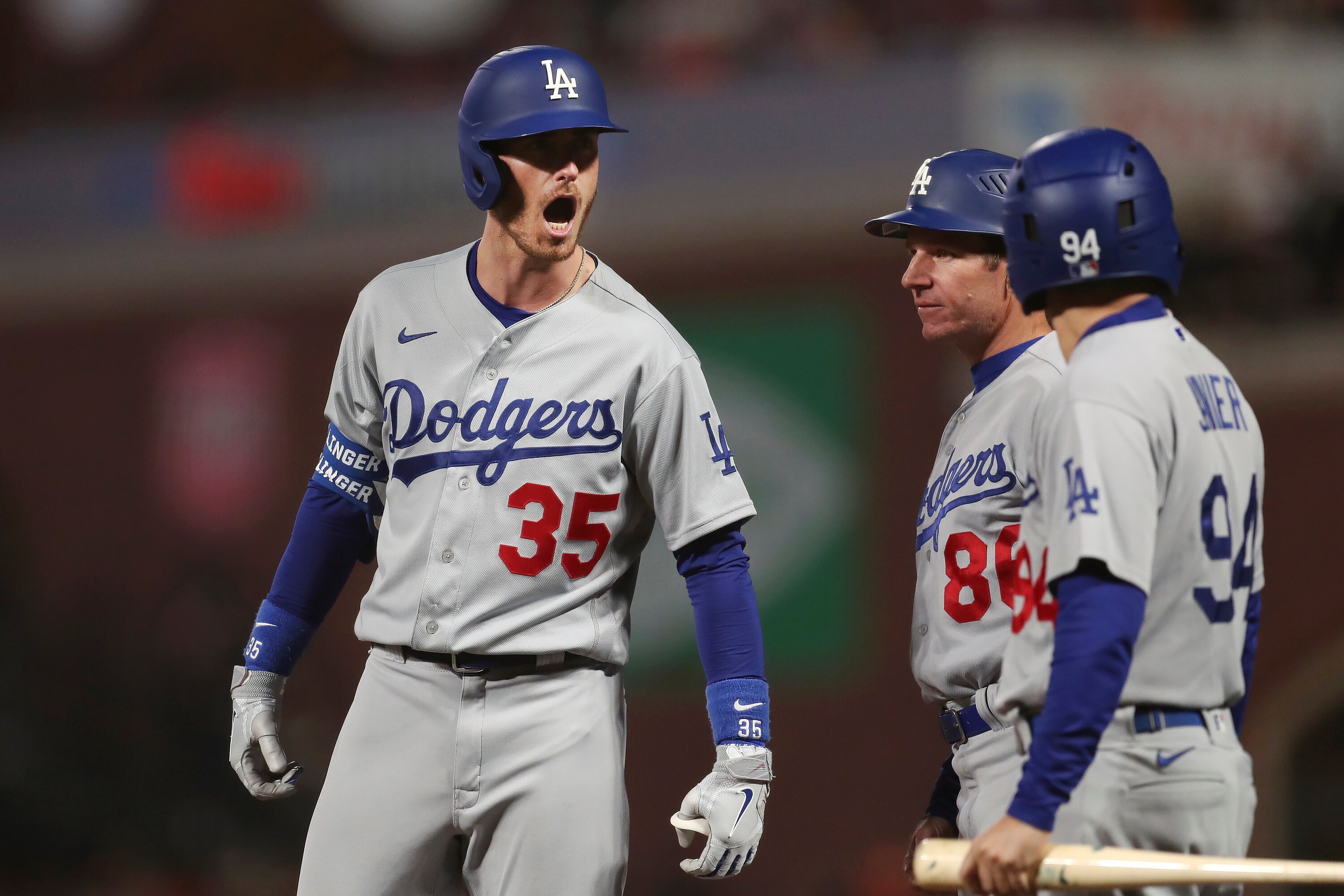 Cody Bellinger Clutch RBI Gives Dodgers NLDS Win vs. Giants; Will Face ...
