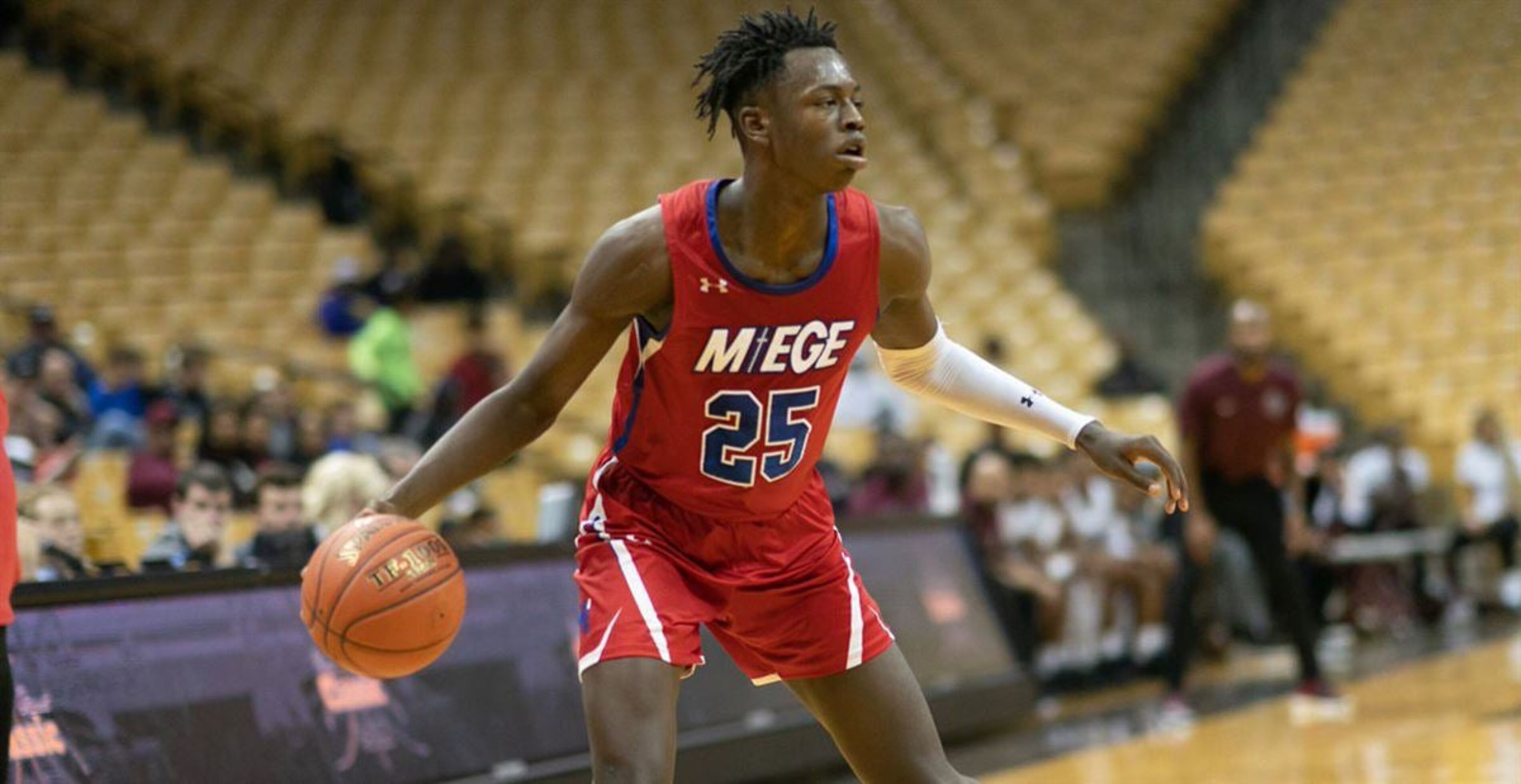 5-Star SF Prospect Mark Mitchell Commits to Duke over UCLA, Missouri