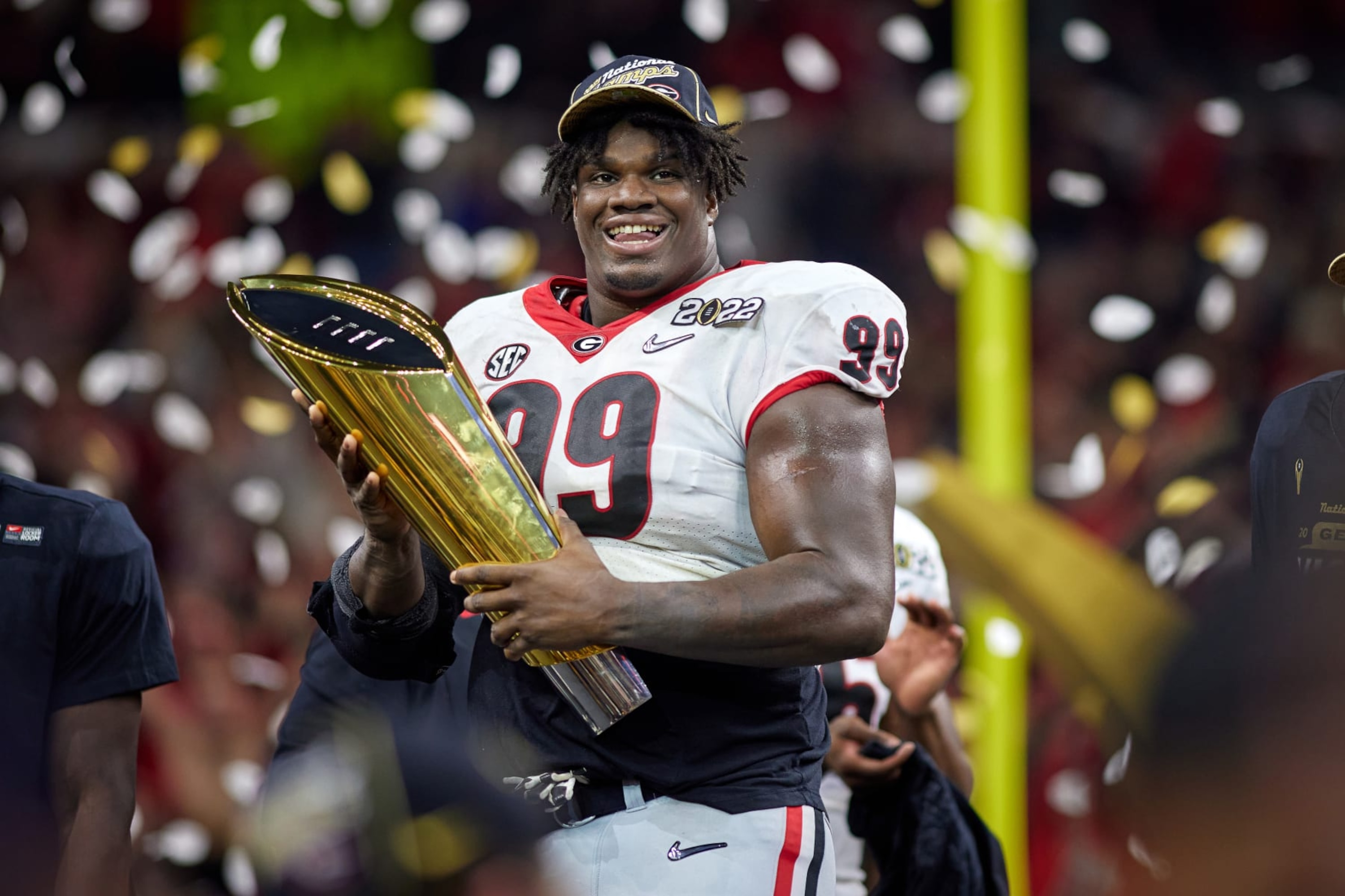 Report: CFP Board Votes to Expand College Football Playoff to 12 Teams