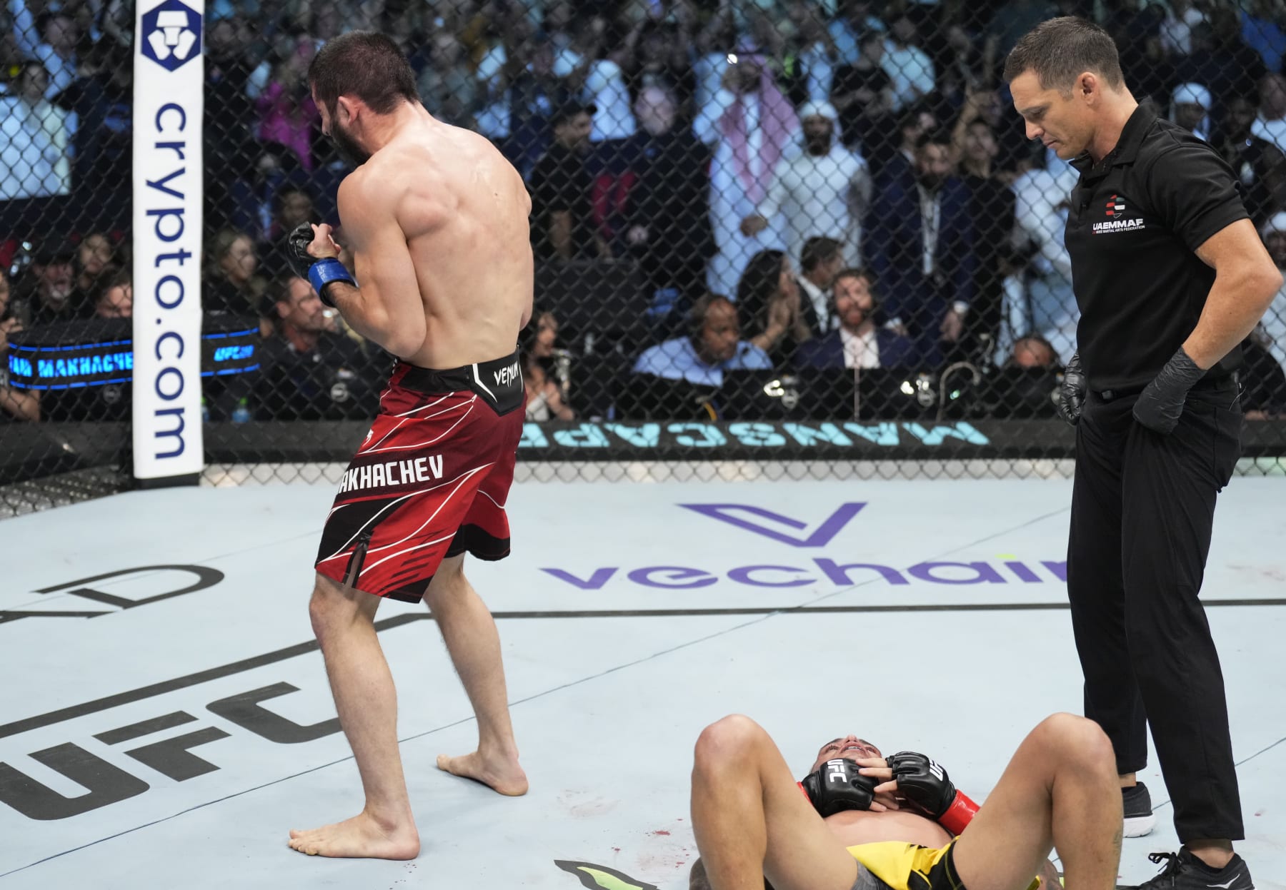 Islam Makhachev Steps Out of Khabib's Shadow and Sets Own Mark at UFC 280