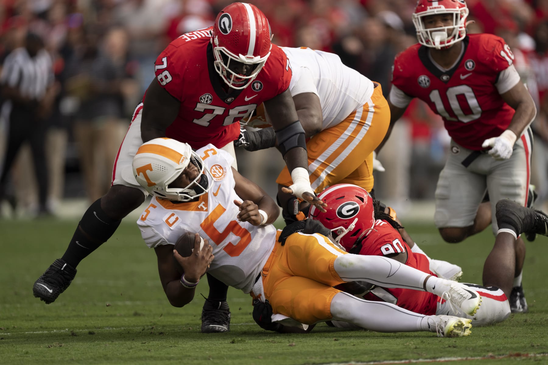 CFB Twitter Rips Tennessee's Claim as No. 1 Team After Blowout Loss to ...