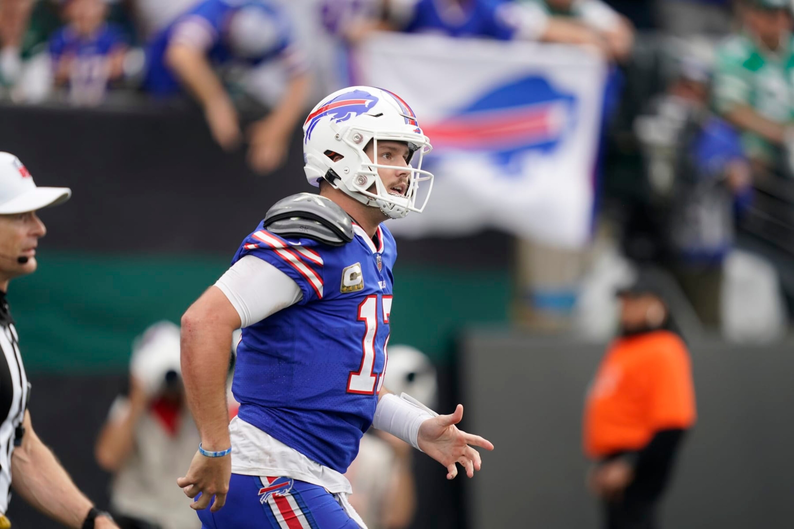 Josh Allen on Bills' Loss to Jets: Tough to Win When QB 'Plays Like S--t'