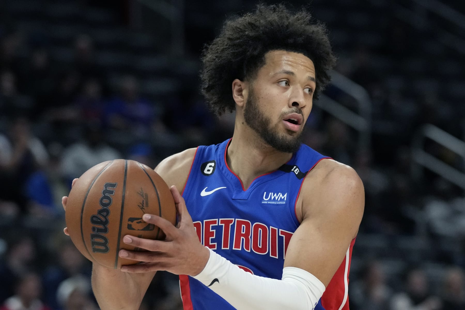 Report: Pistons' Cade Cunningham Out Indefinitely; Shin Injury May Be Stress Fracture
