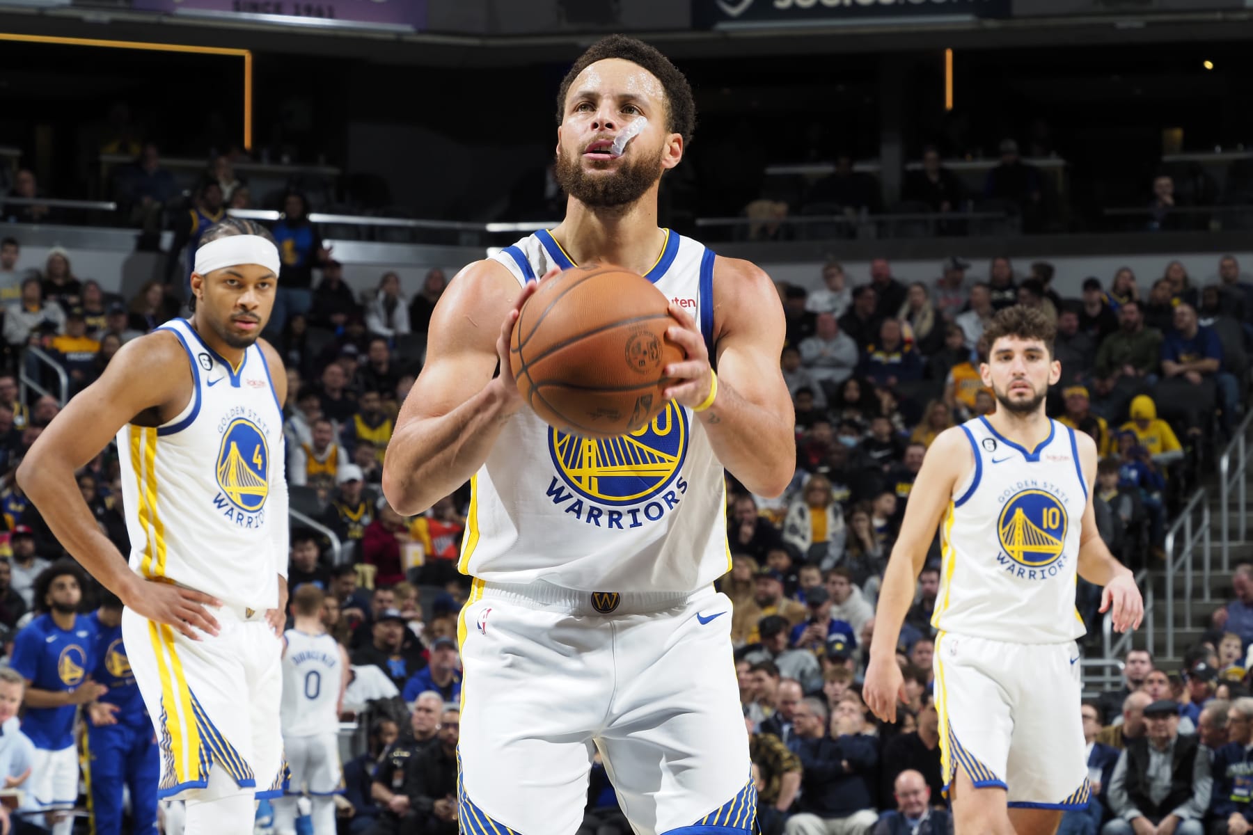 Warriors' Stephen Curry Out at Least 2 More Weeks amid Rehab from ...
