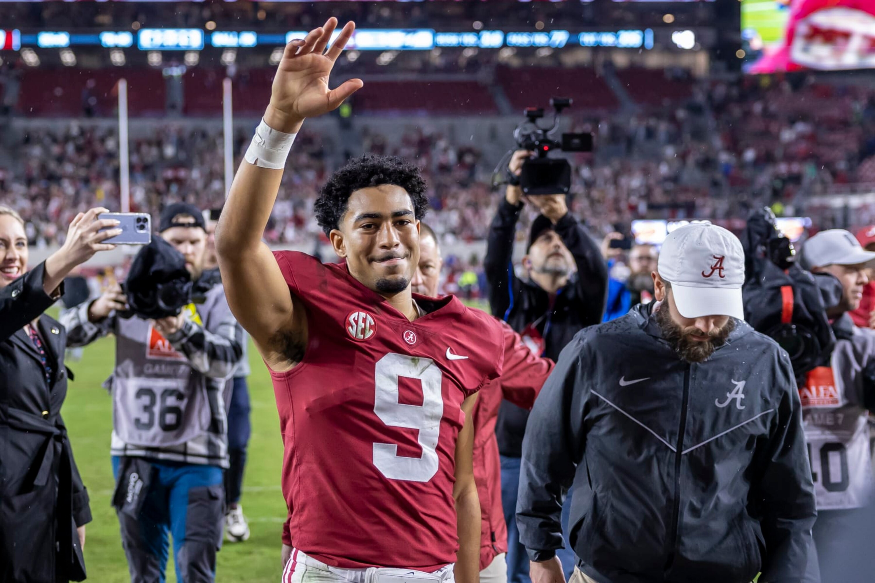 Projecting Who's Staying and Who's Leaving from Alabama After Bowl Game