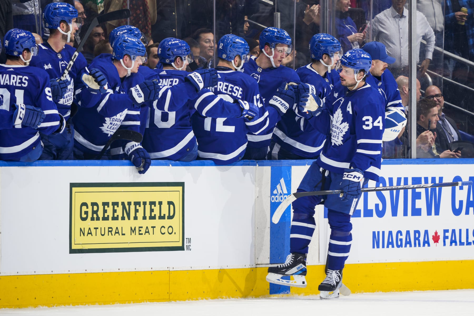 NHL Power Rankings: Bruins Back Alone on Top as Lightning Rise Up