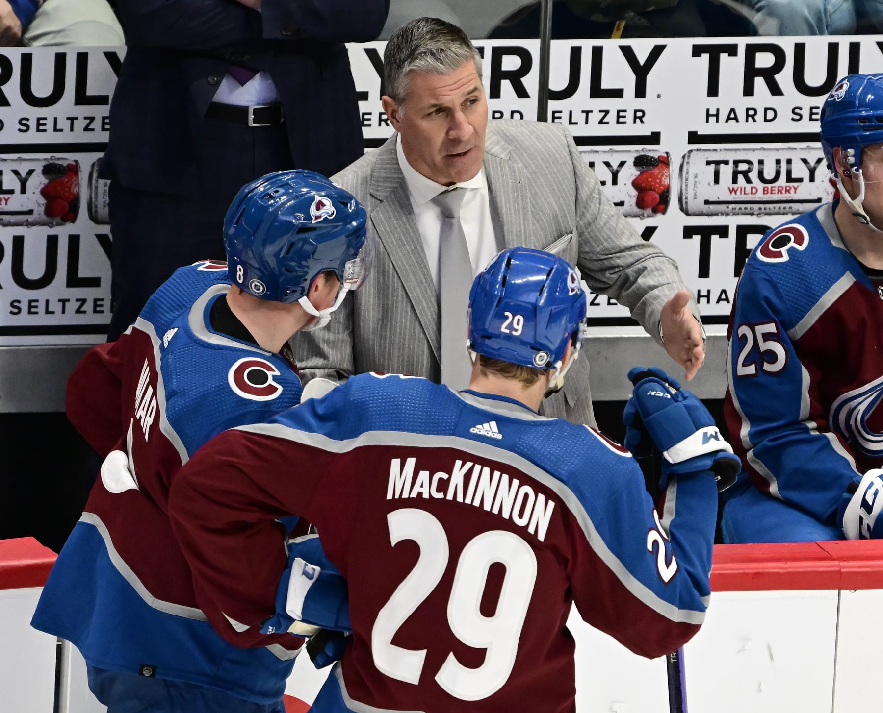 Updated Look at Top Landing Spots for Bo Horvat