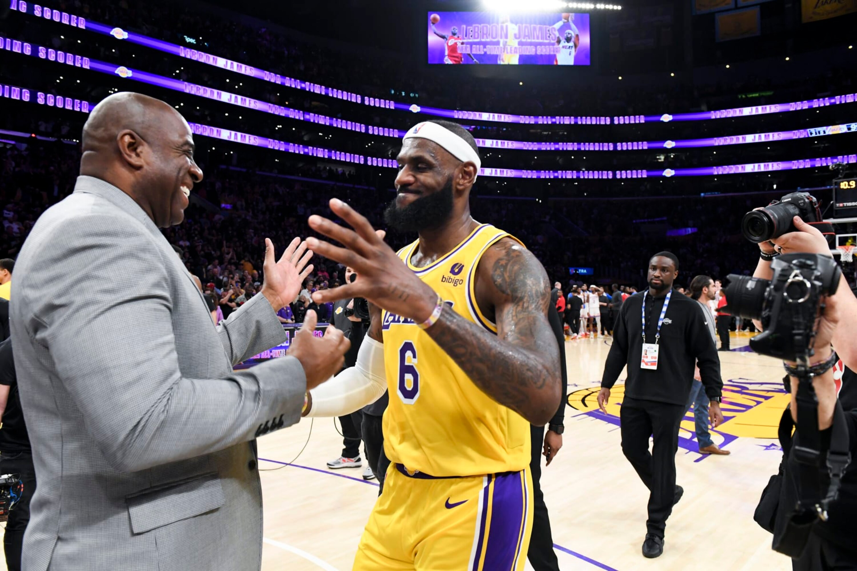 Magic Johnson Says LeBron James Breaking Scoring Record with Lakers ...