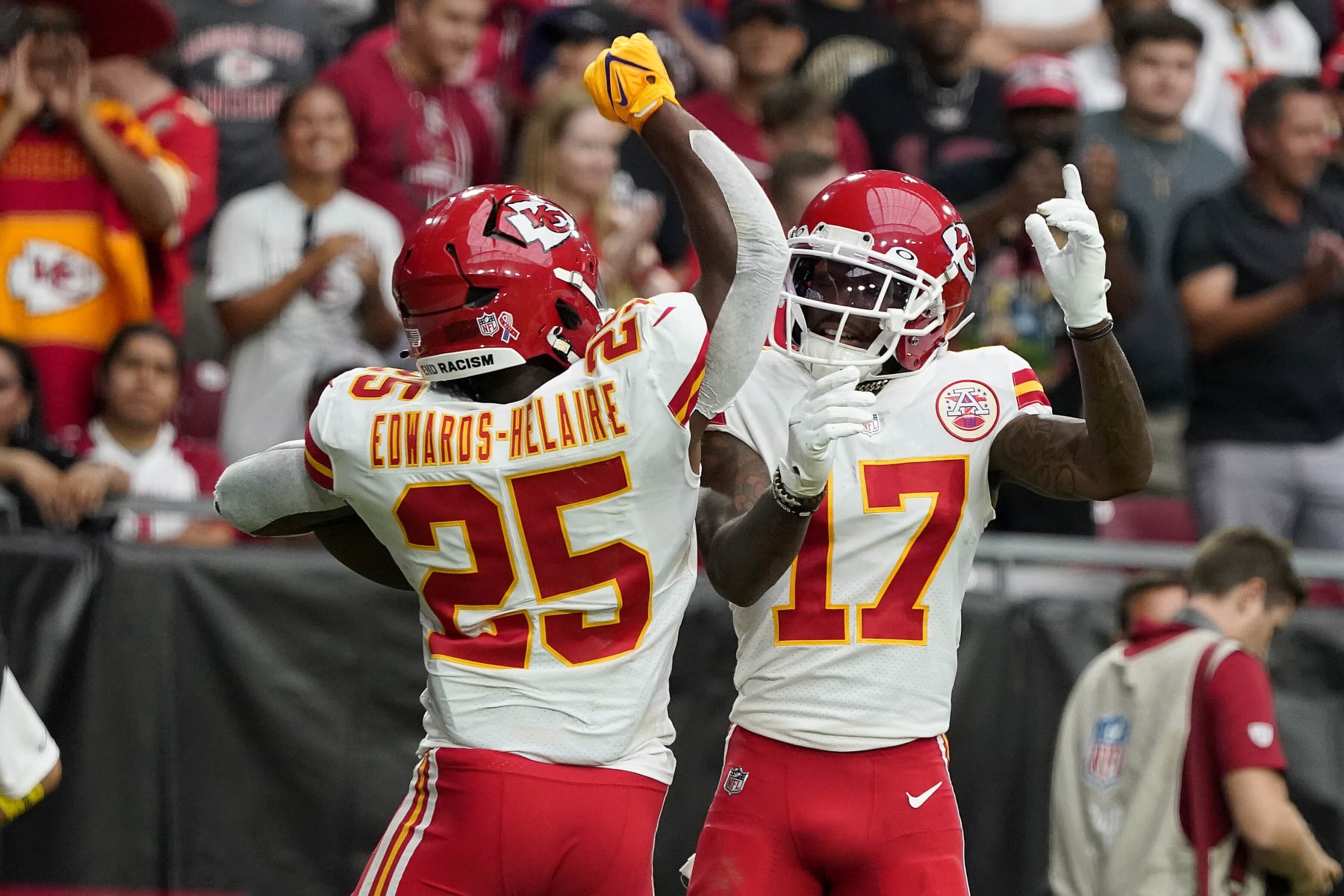 Chiefs Rumors: Clyde Edwards-Helaire Targeted for Trade; Mecole Hardman ...