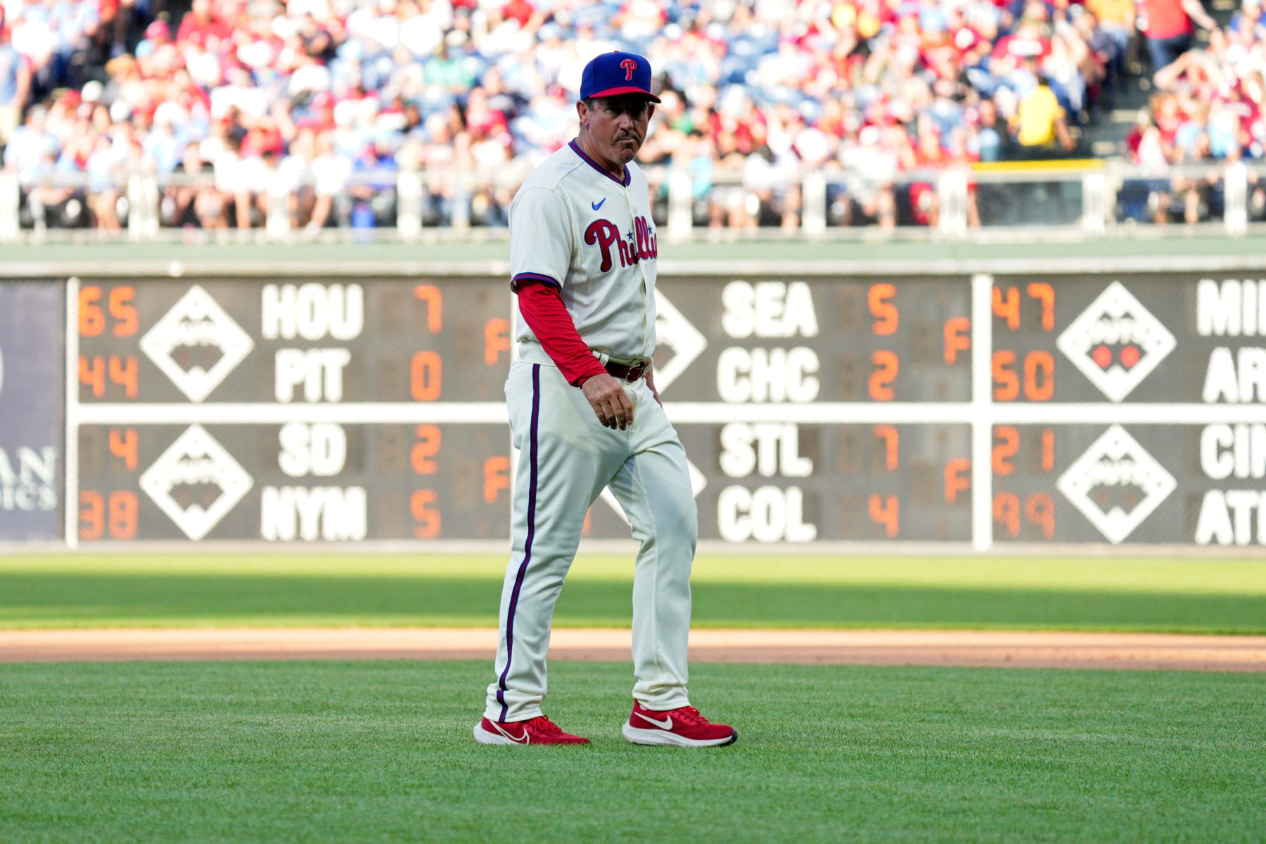 Phillies' Rob Thomson Ejected over Pitch Clock Dispute Following MLB ...