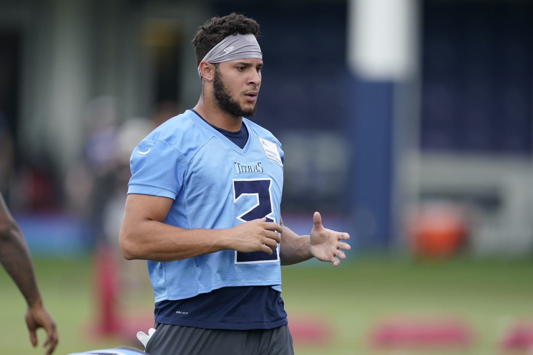 Caleb Farley's Father Robert Dies After Explosion at Titans CB's Home ...