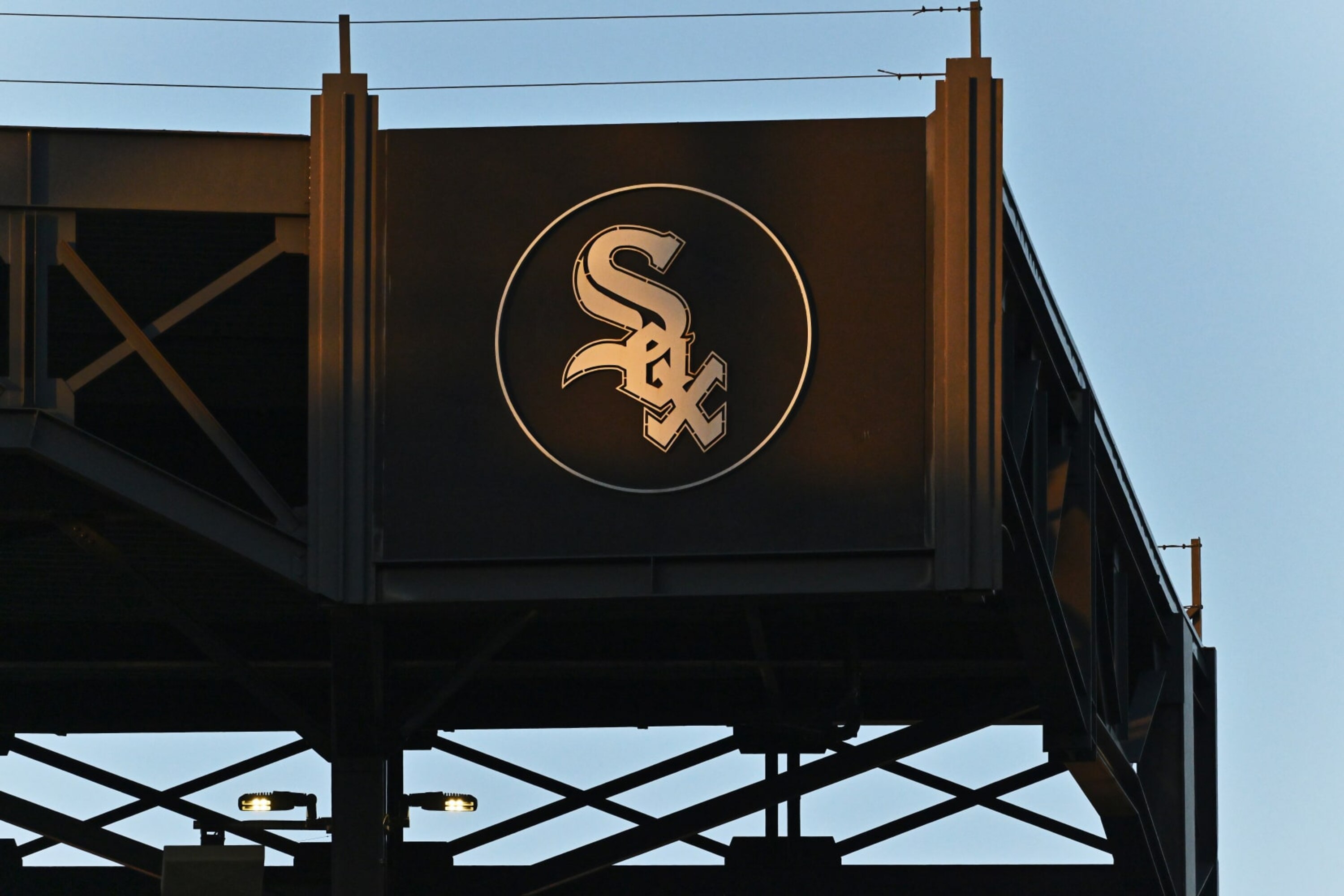 2 Fans Injured in Shooting at White Sox's Guaranteed Rate Field, Police ...
