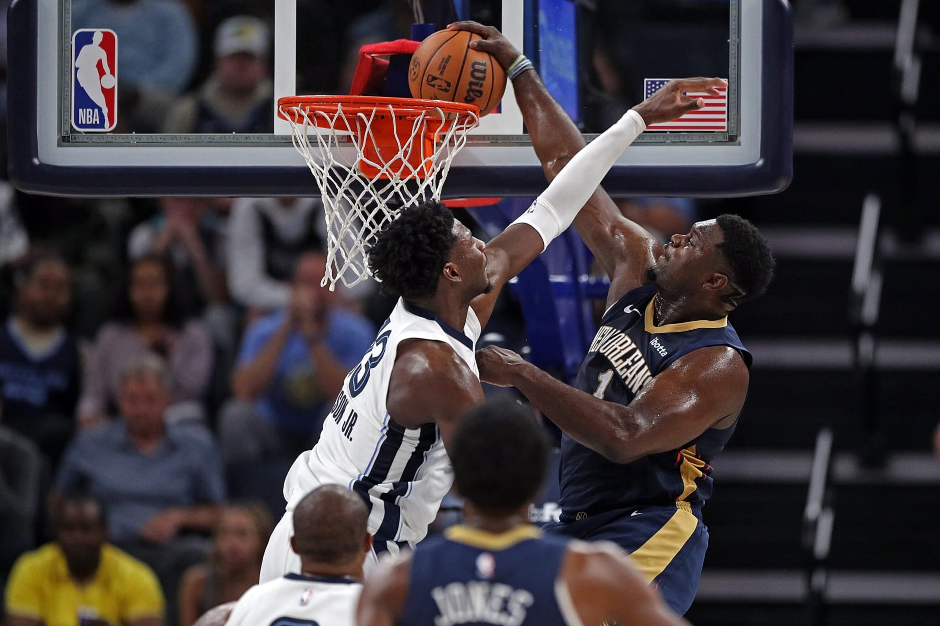 Zion Williamson's Dunks in Return Have Fans Hyped as Pelicans Beat ...