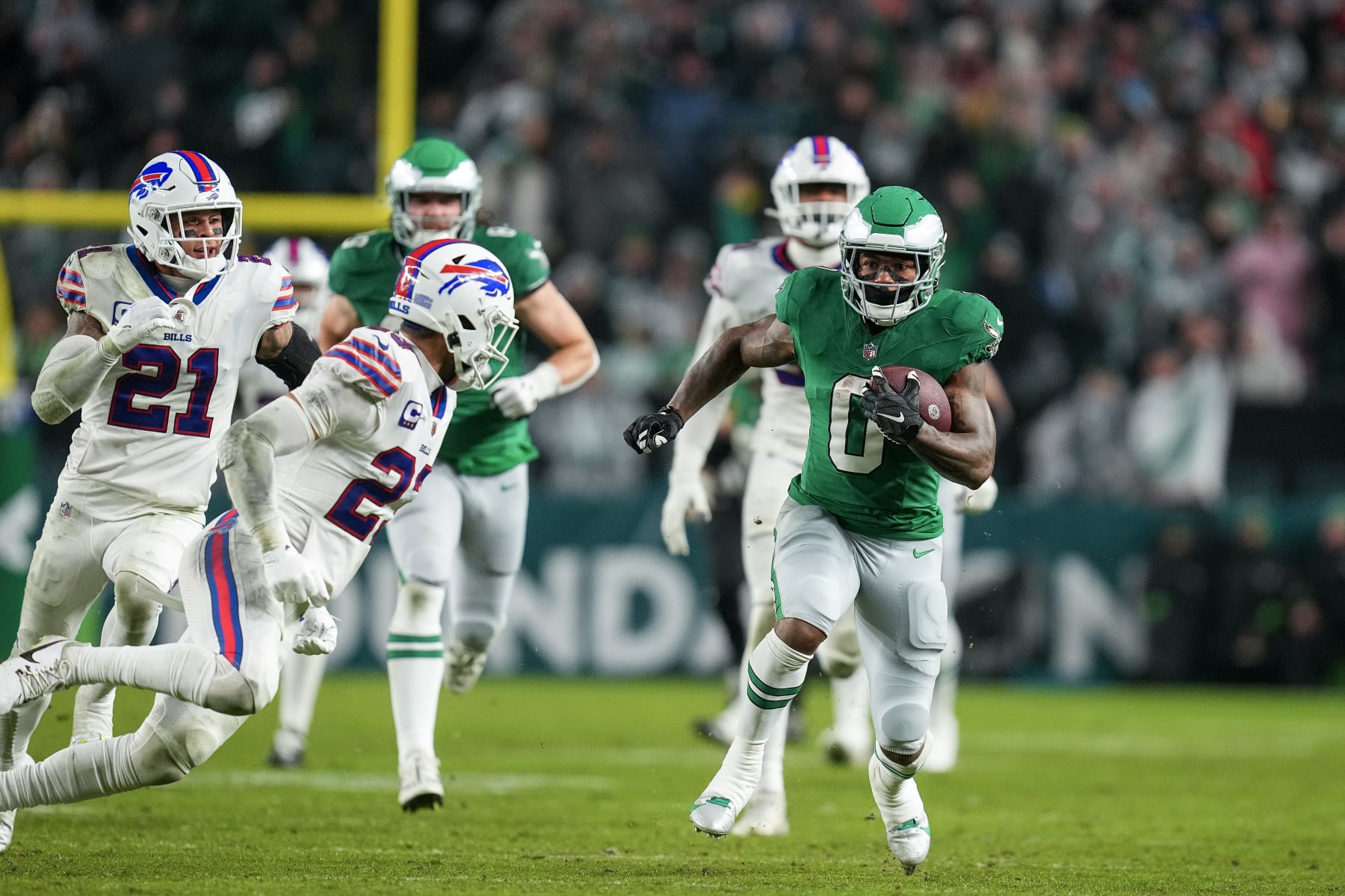 8 NFL Players Who Deserve Contract Extensions Before the 2023 Season Ends