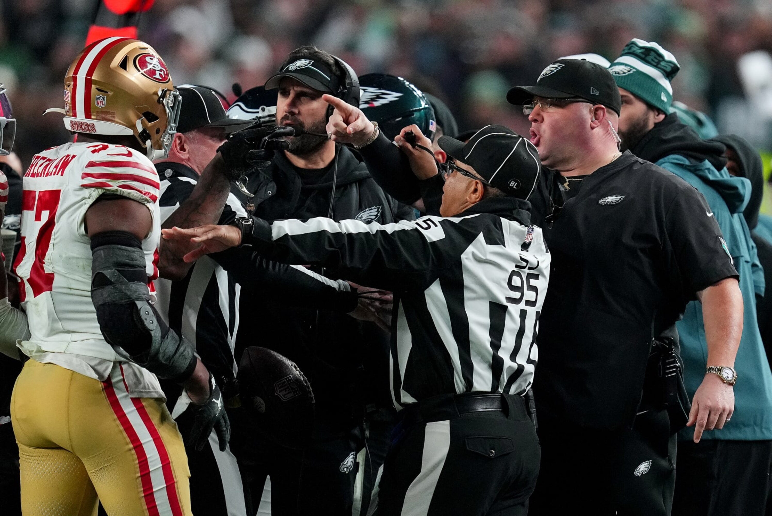 NFL Reviewing Altercation Between 49ers' Dre Greenlaw, Eagles Chief ...