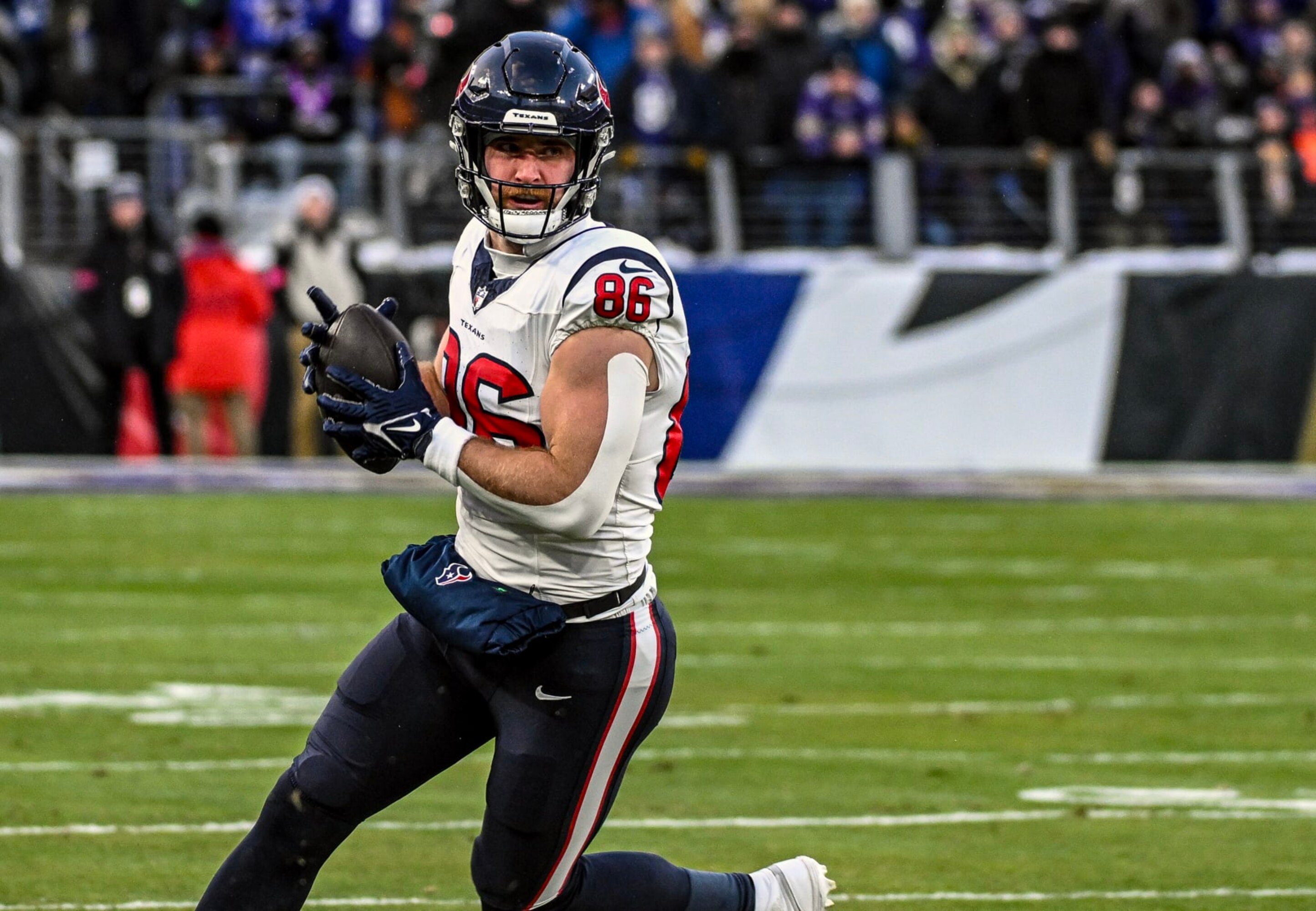 Report: Dalton Schultz, Texans Agree to 3-Year, $36M Contract Ahead of ...