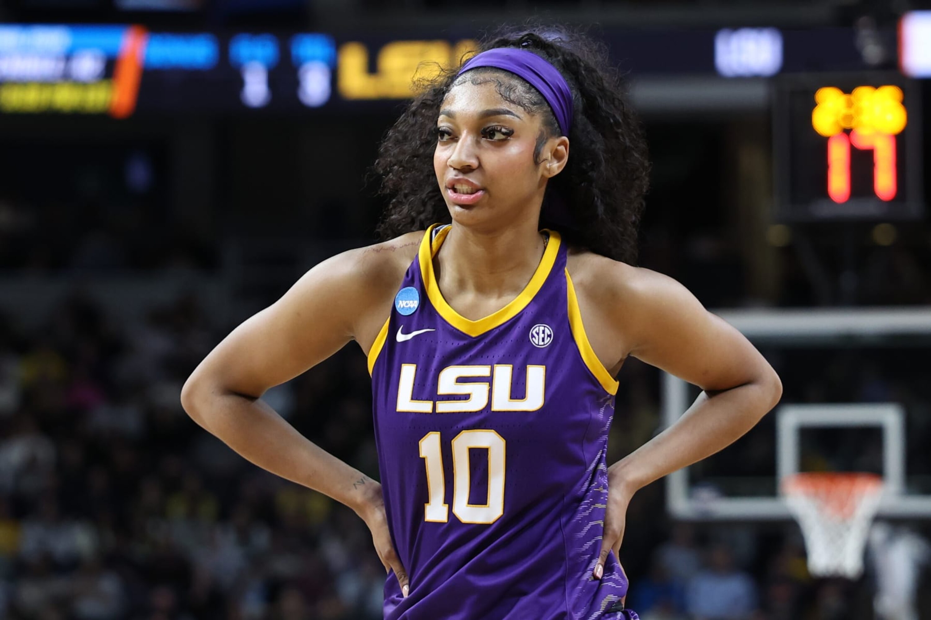 Lsu's Angel Reese Praises Dawn Staley, South Carolina After NCAA Title ...