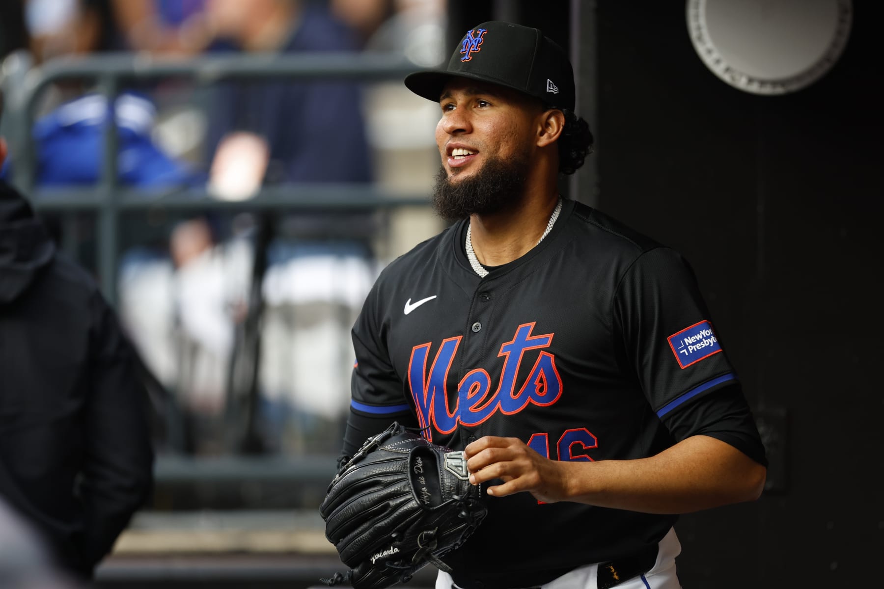 Dodgers Trade for RHP Yohan Ramírez; Mets Receive Cash in Deal