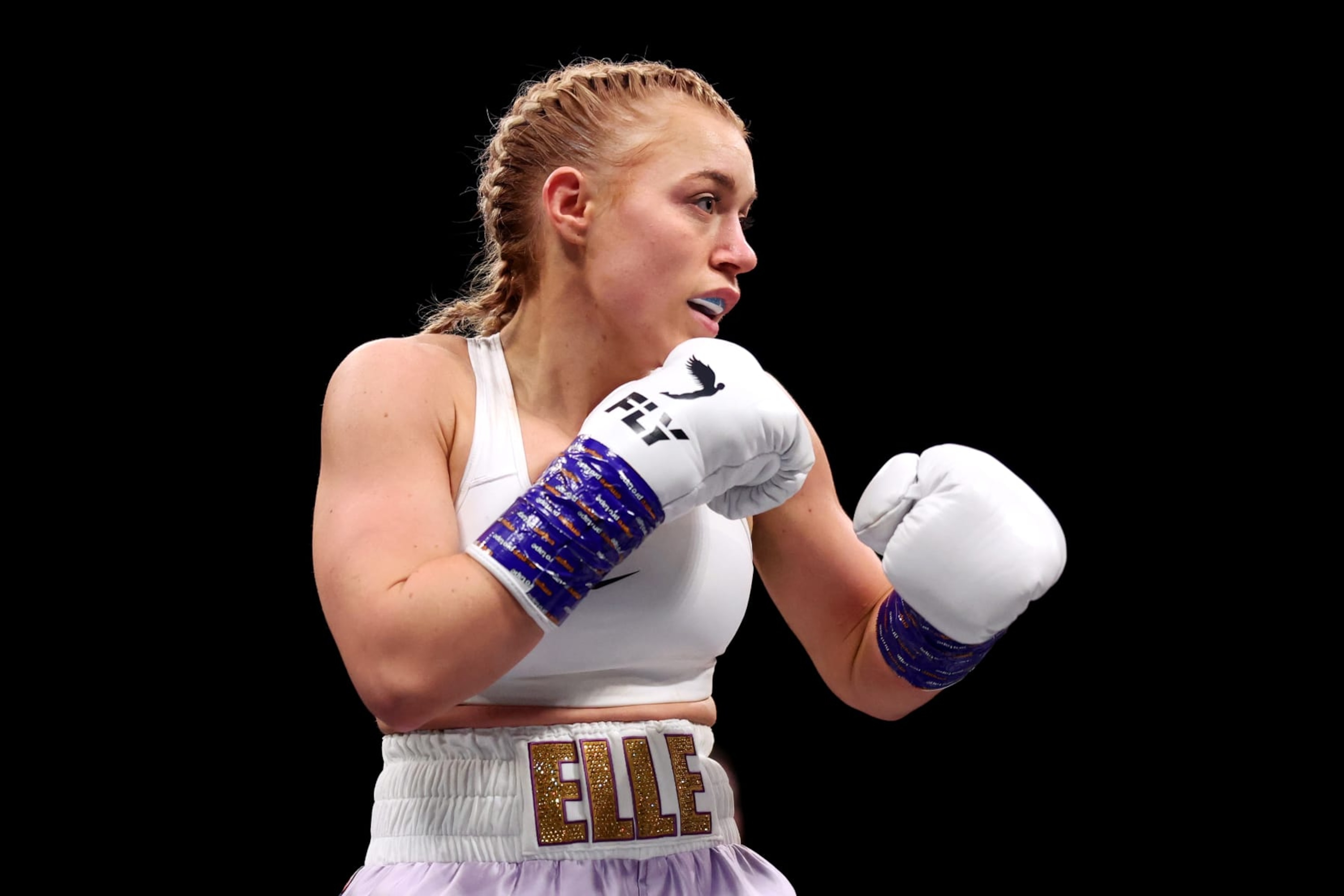 Paige VanZant vs. Elle Brooke Ruled a Draw in Misfits Boxing Women's ...