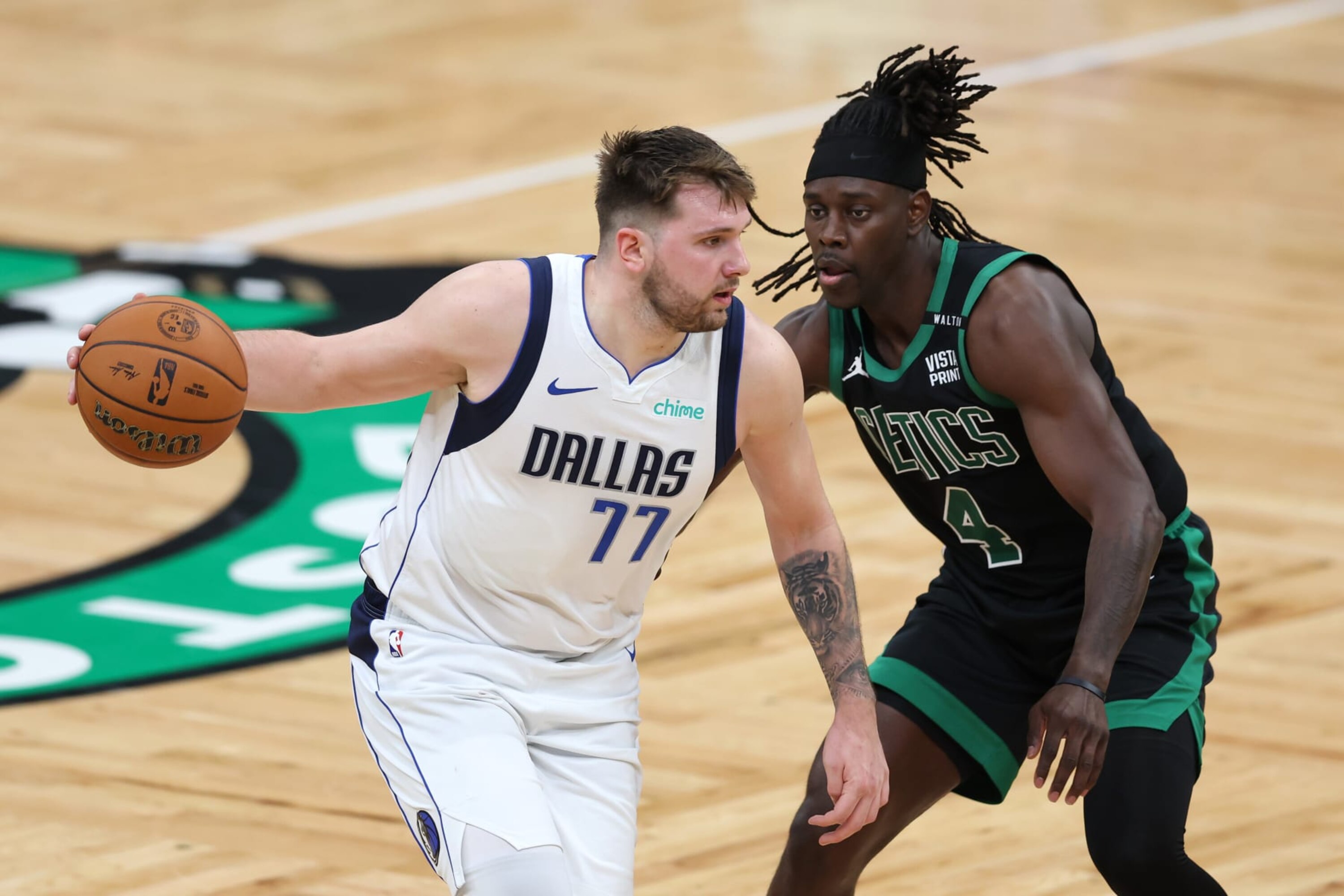 Mavericks' Luka Dončić Suffers Calf Injury; Will Be Reevaluated in 1 Week