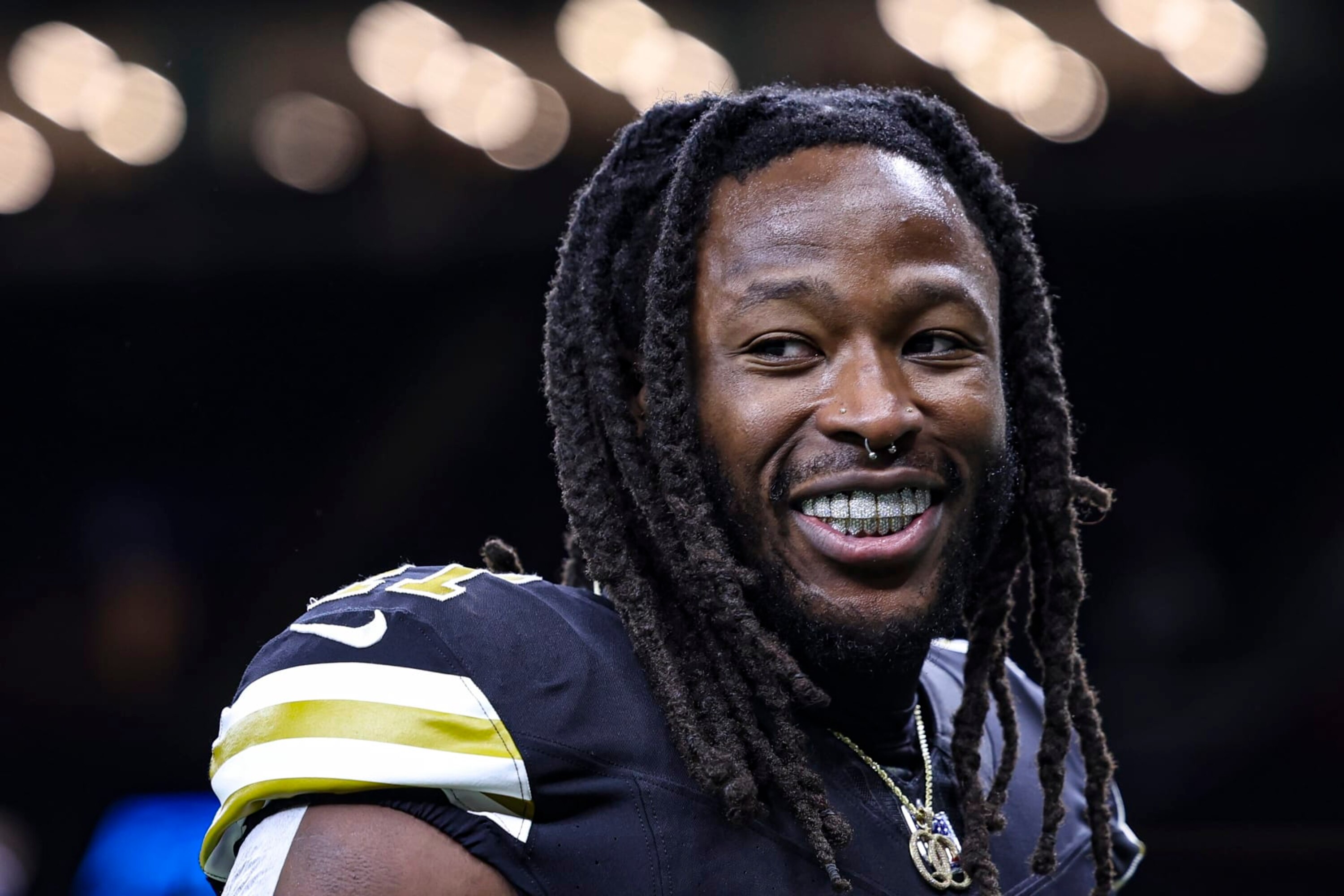 Alvin Kamara, Saints Agree to 2-Year, $24.5M Contract Extension ...