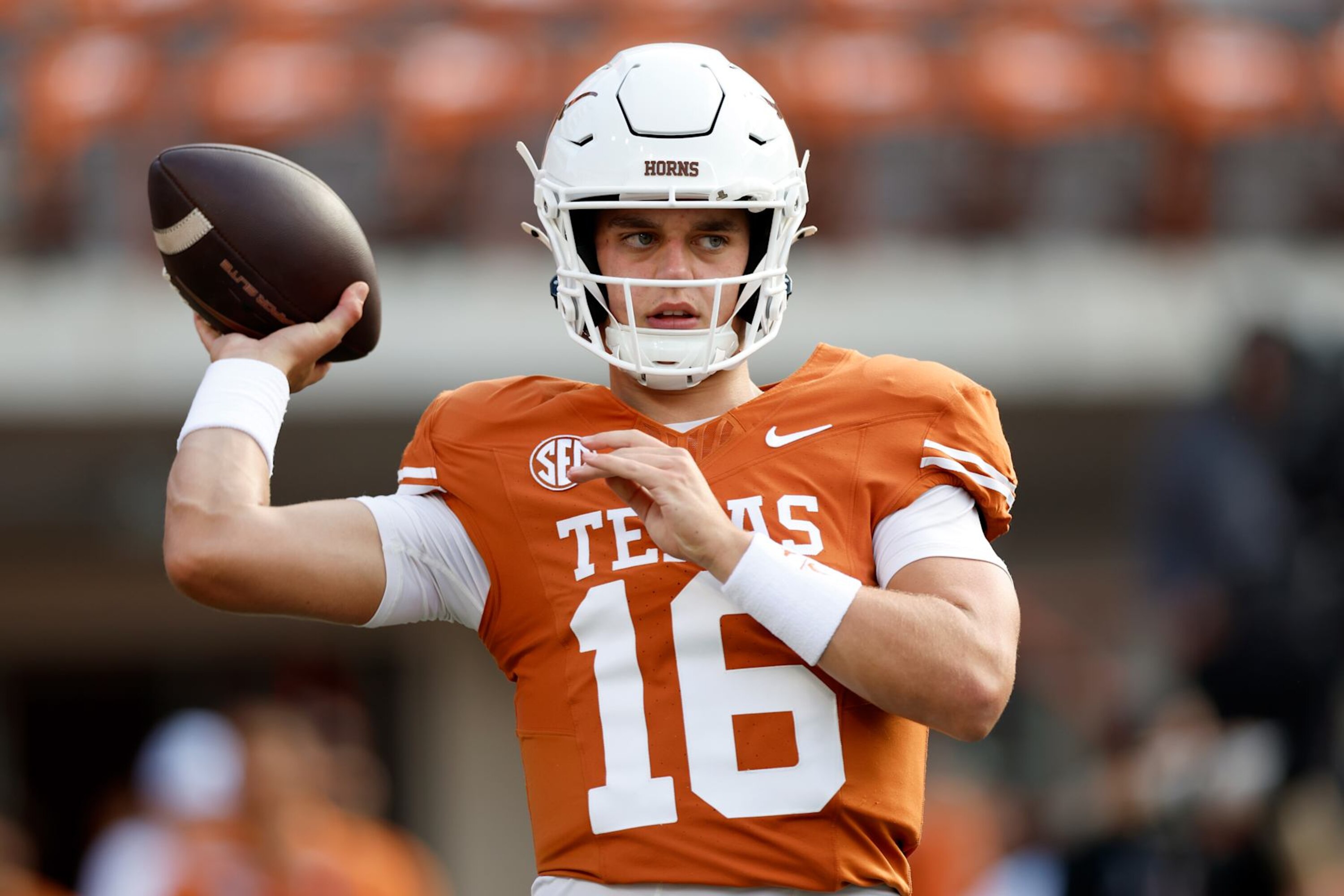 Texas' Arch Manning Mesmerizes CFB Fans with 5 TDs in Win vs. UTSA ...