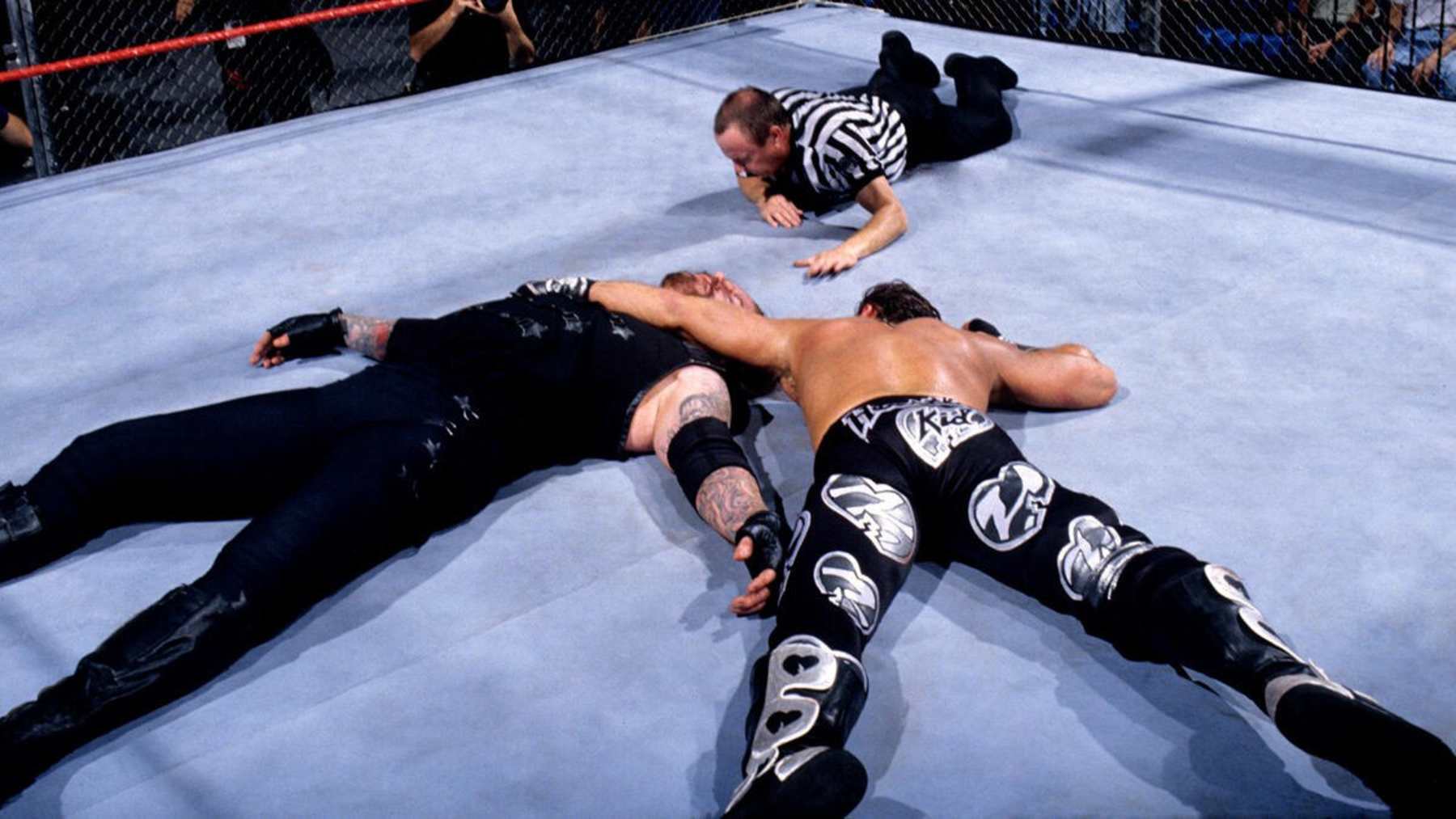 Ranking Undertaker vs. Shawn Michaels and the Best WWE Hell in a Cell ...