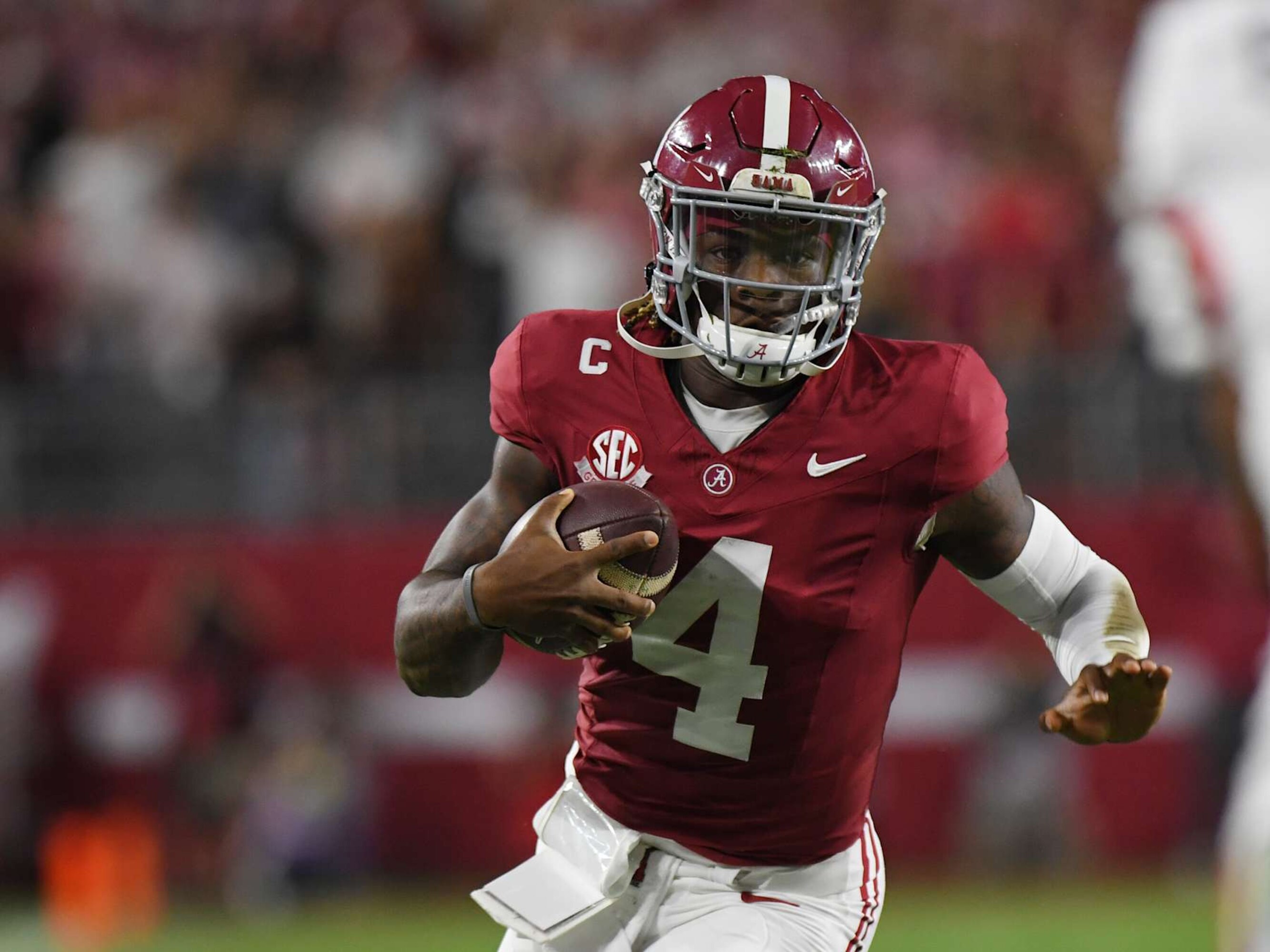 NFL Scout Calls Alabama's Jalen Milroe 'A Better Throwing Lamar Jackson'