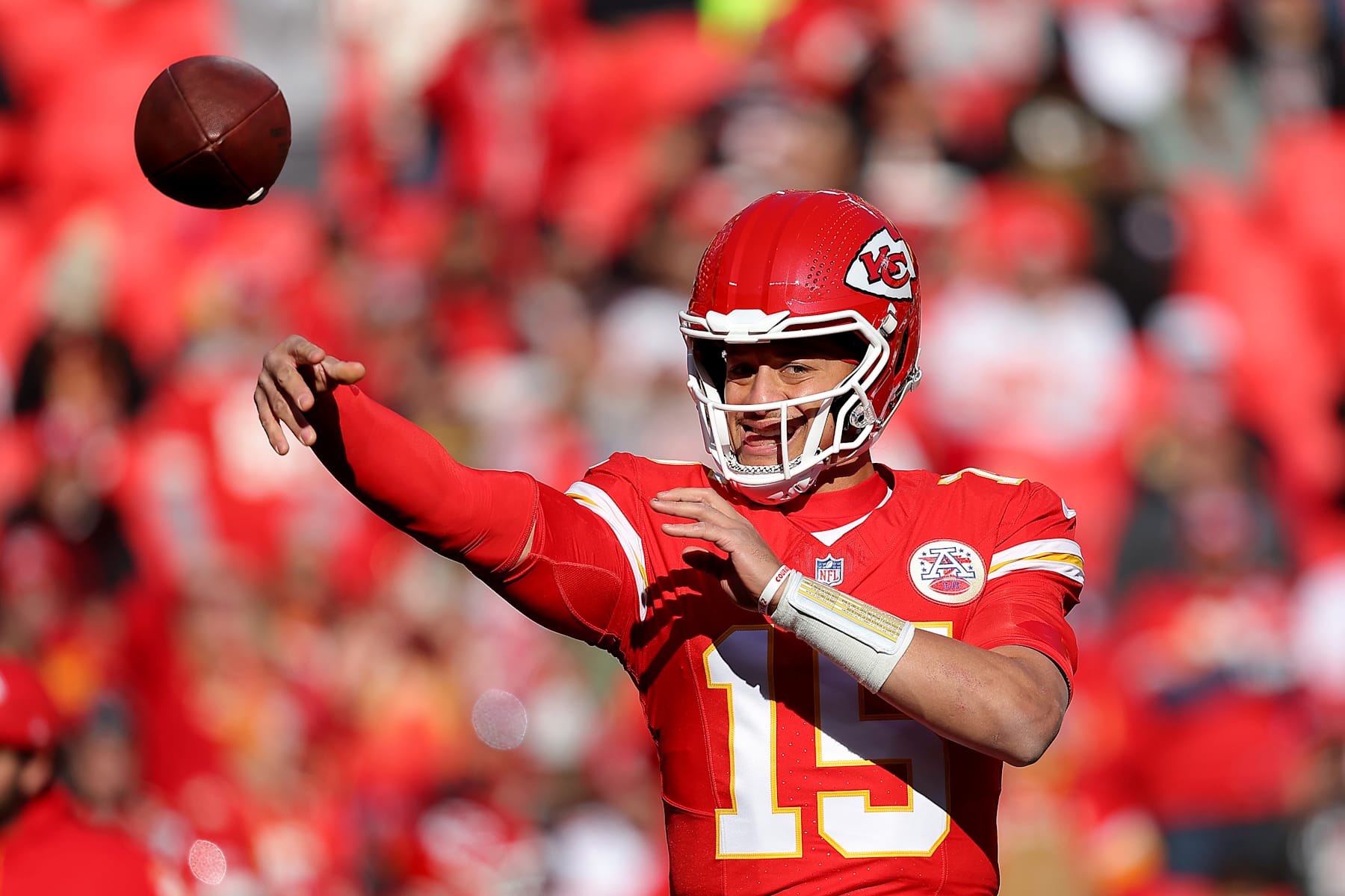 NFL Playoff Picture 2025: Mahomes, Chiefs Clinch AFC West; Updated ...