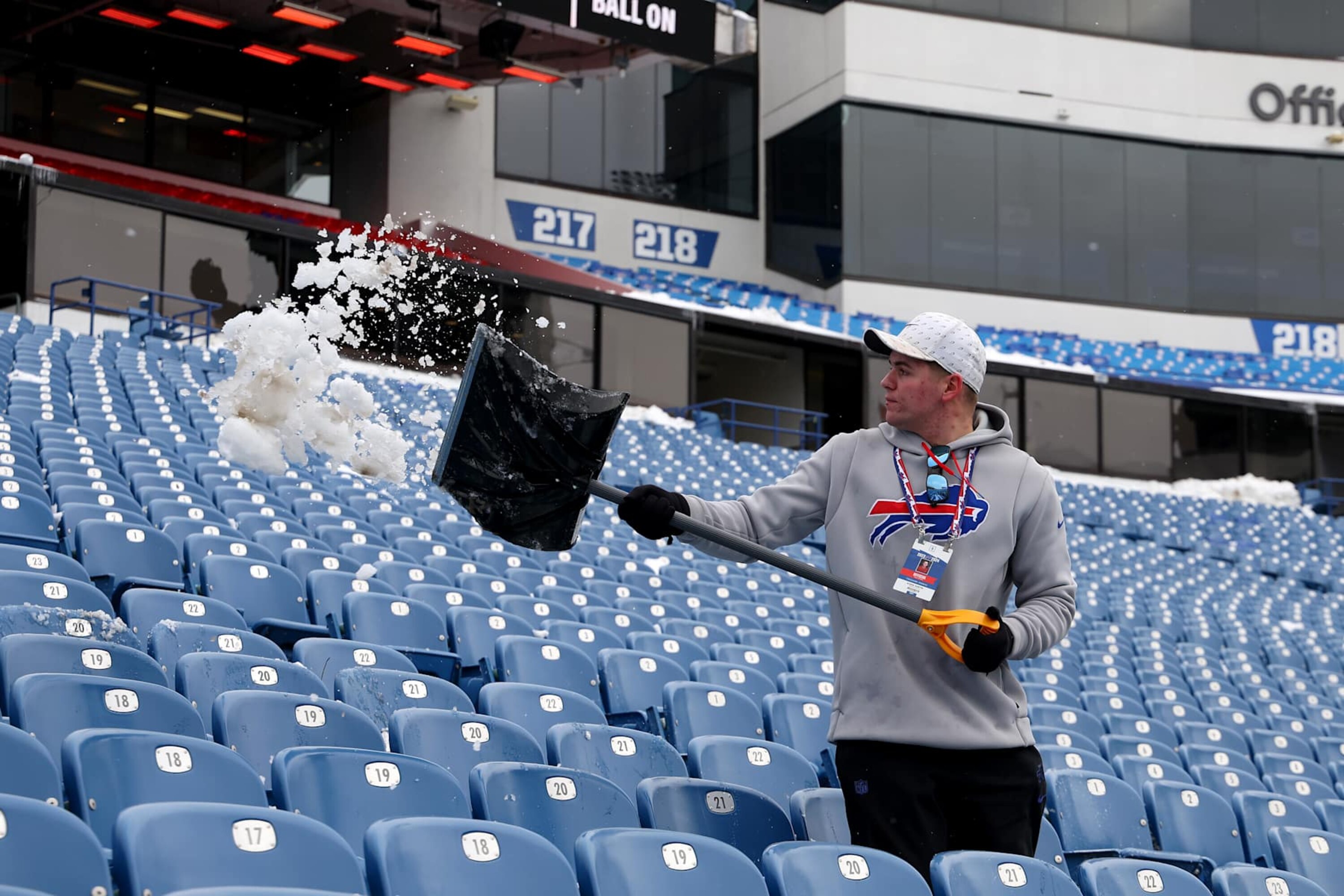 Video: Bills vs. 49ers Under Snow Warning; 2-3 Feet in NFL Week 13 ...