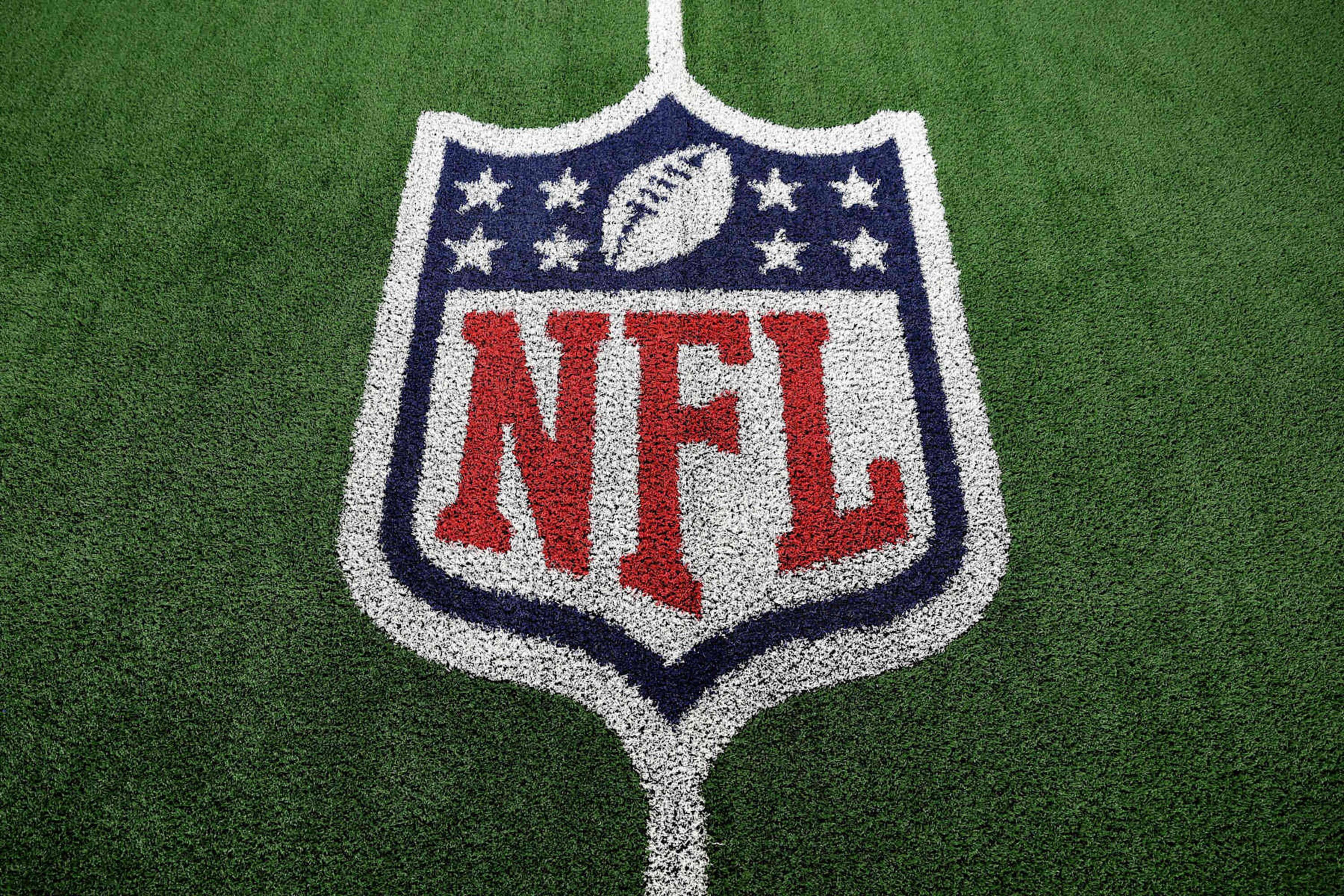 NFL Official Carl Paganelli Carted Off with Injury After Collision in ...