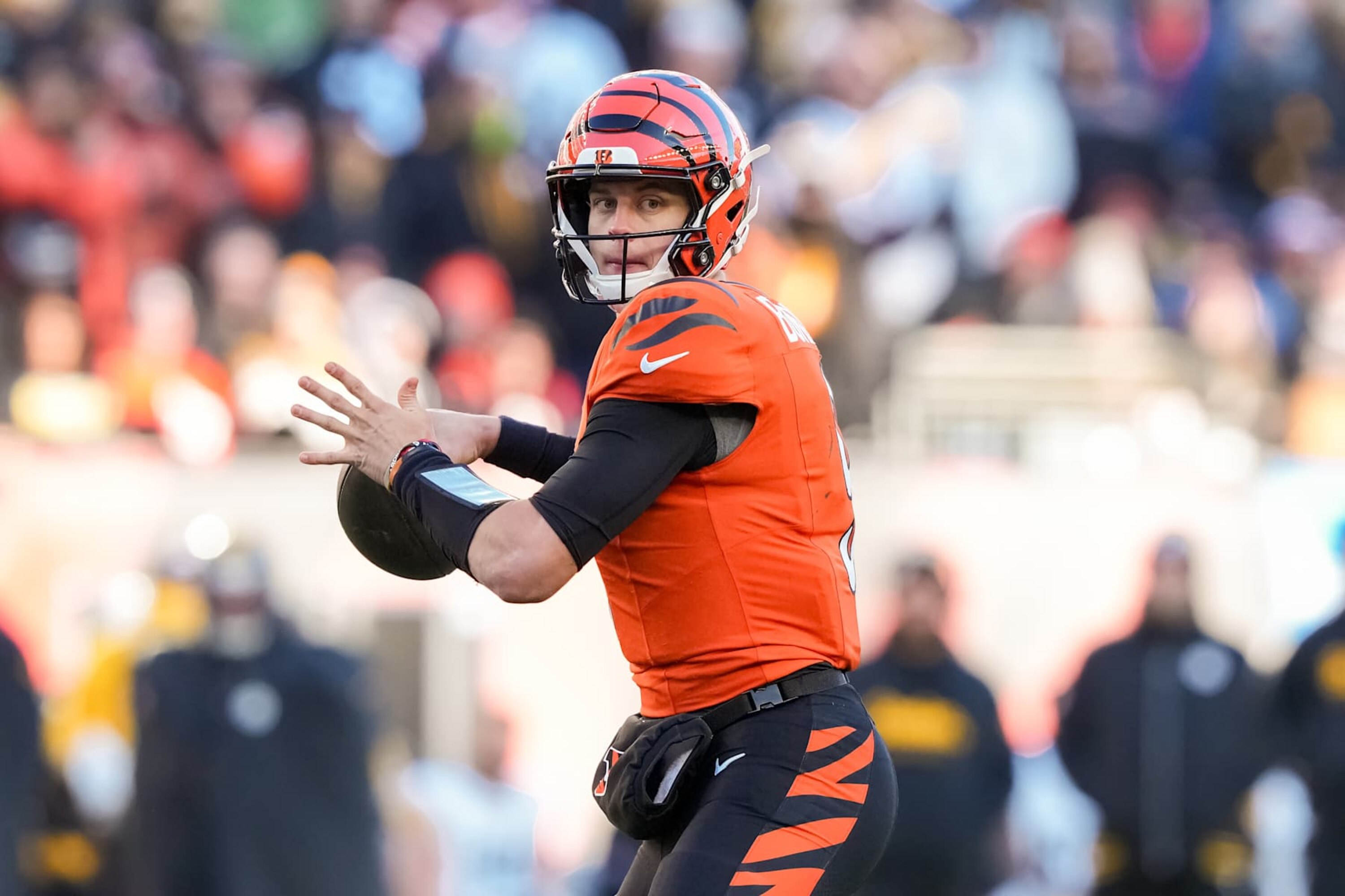 Video: Bengals' Joe Burrow Reveals He Bought $2.9M Batmobile on HBO's ...