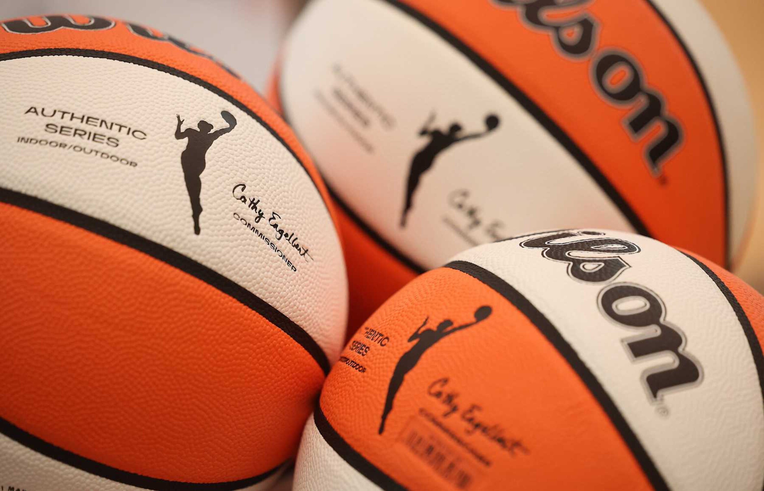 Video: Toronto Tempo Name and Logo Unveiled as WNBA's 1st Team in ...