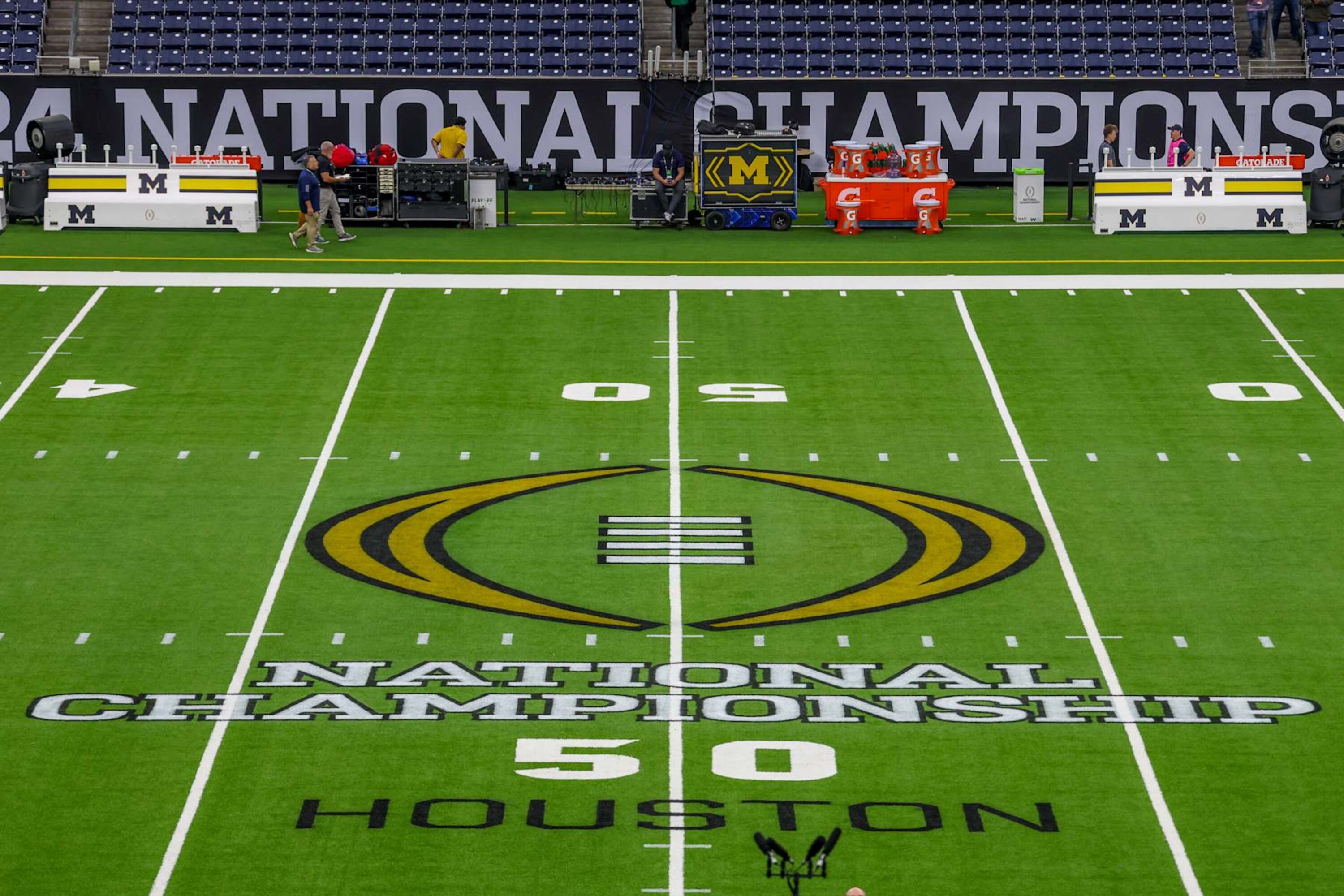 CFP Director: Expanding CFB Playoffs to 14 Teams Will Be Considered for ...