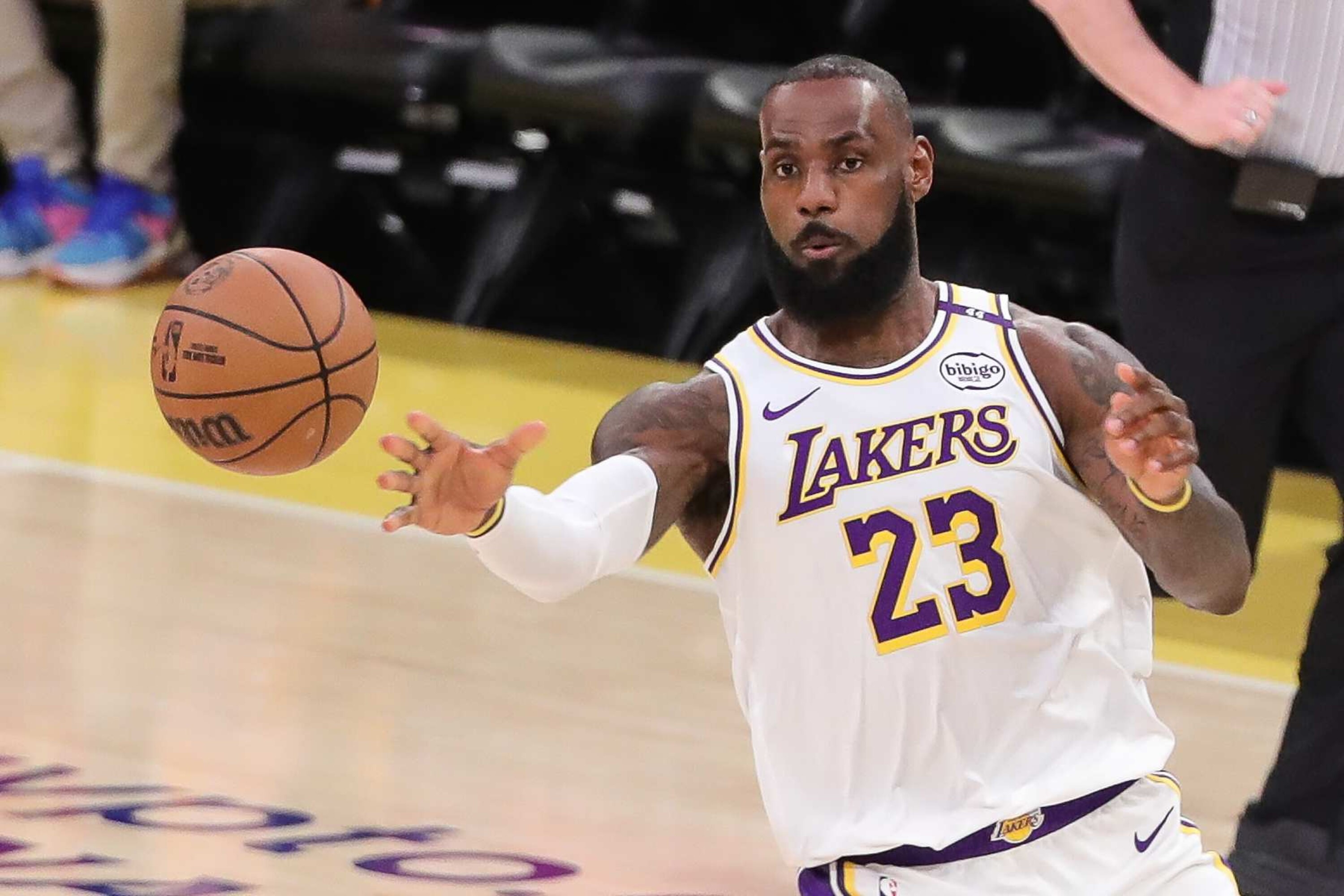 Lakers' LeBron James Reflects on Becoming NBA's All-Time Minutes Leader ...