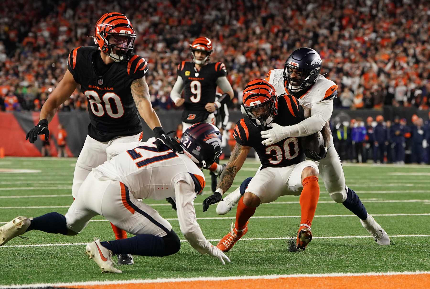 Bengals' Chase Brown Suffered Ankle Sprain Injury in Win vs. Broncos ...