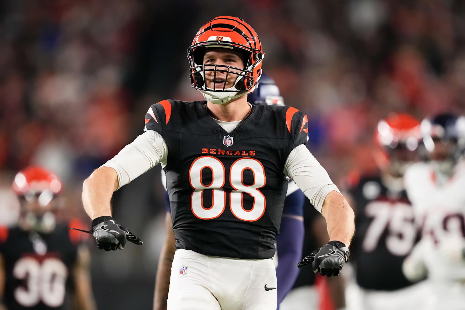 Video: Bengals' Mike Gesicki Earns $125K Contract Incentive with Catch ...