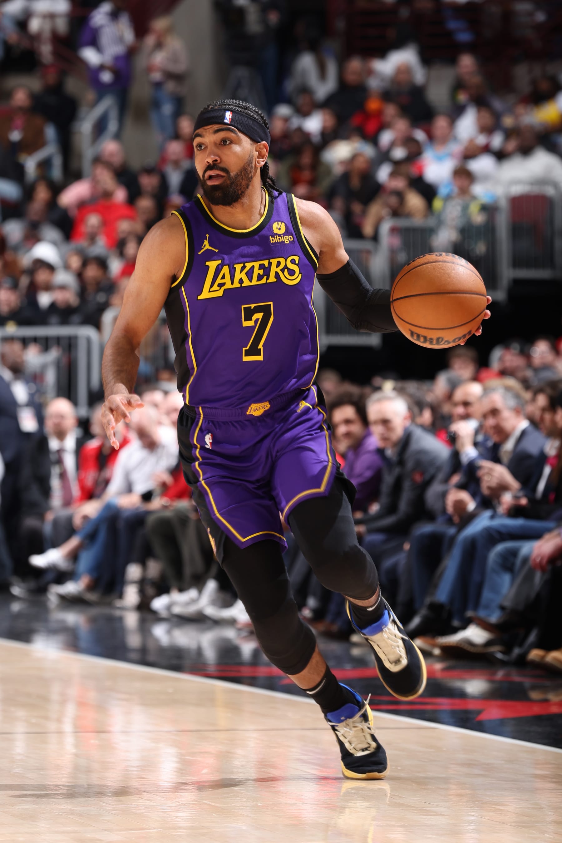 Lakers' Gabe Vincent Out at Least 8 Weeks After Surgery on Knee Injury