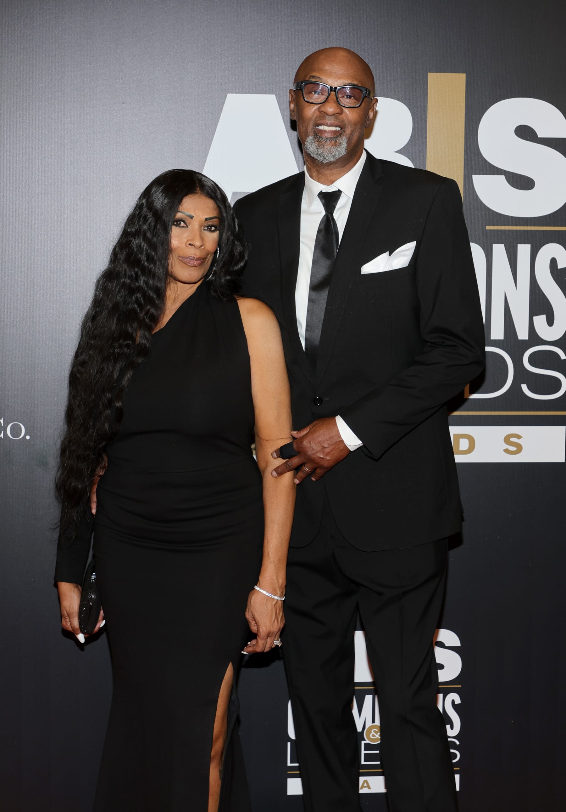 Joe Bryant, Former NBA Player, Father of Lakers Icon Kobe, Dies at Age 69