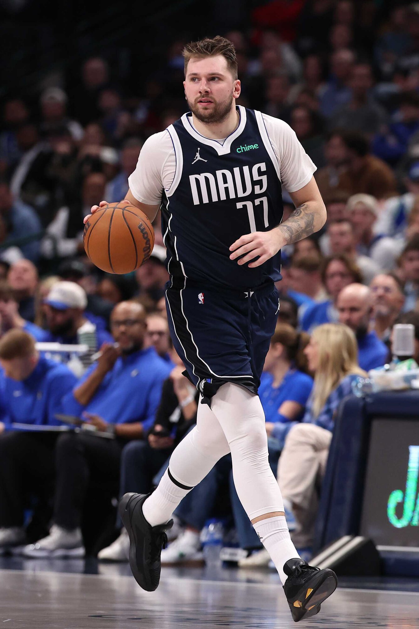 Luka Dončić Traded to Lakers; Mavs Get Anthony Davis, More in 3-Team ...