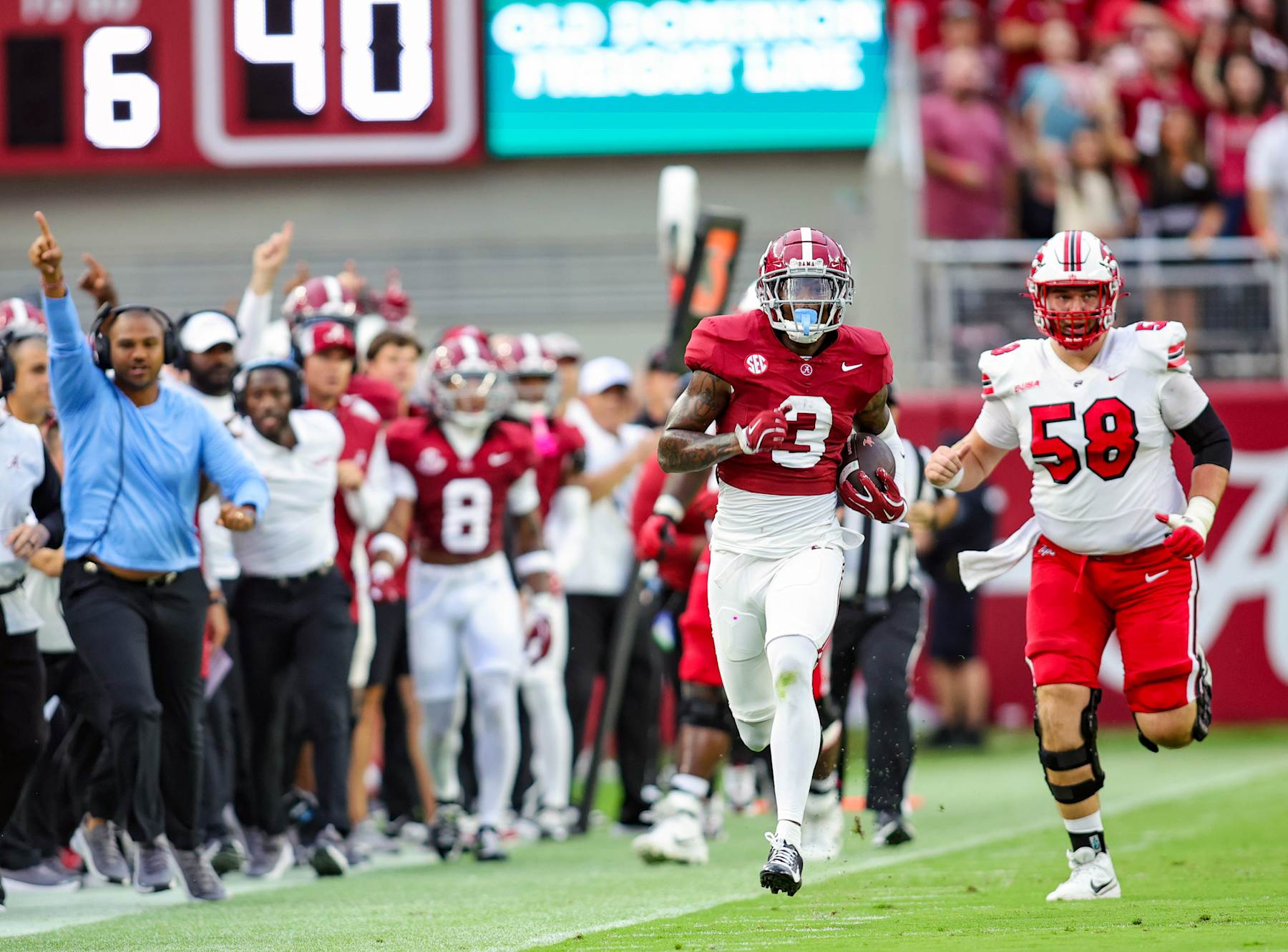 10 Breakout Stars After Week 1 of the 2024 College Football Season