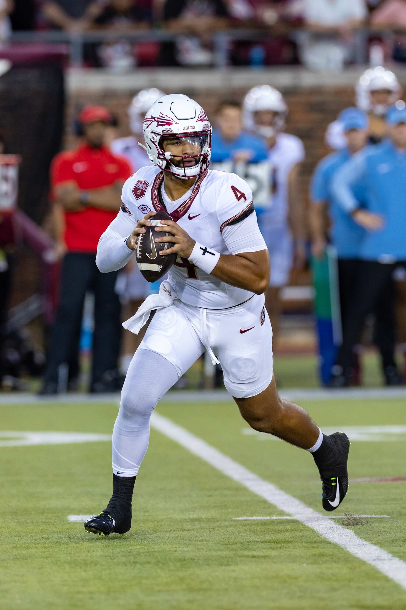 Report: FSU's DJ Uiagalelei Could Miss Rest of Season After Surgery on ...