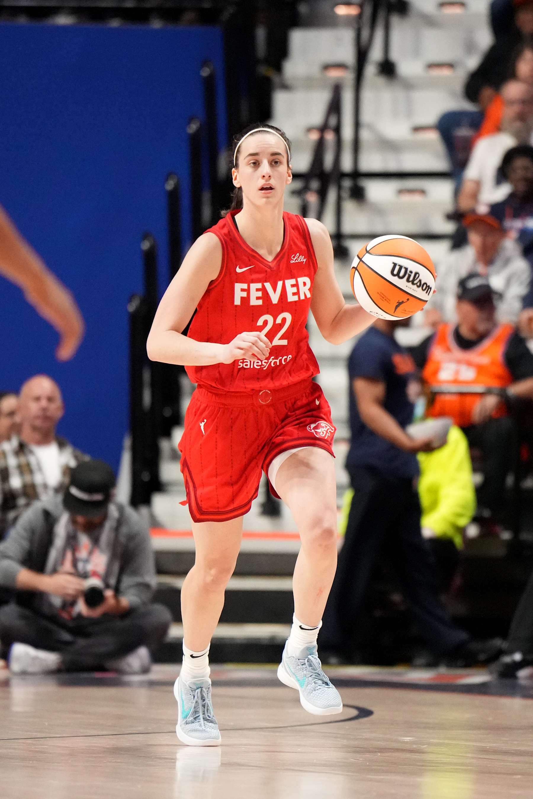 Video: Caitlin Clark Hits 25-Straight 3s in WNBA Offseason Workout with ...