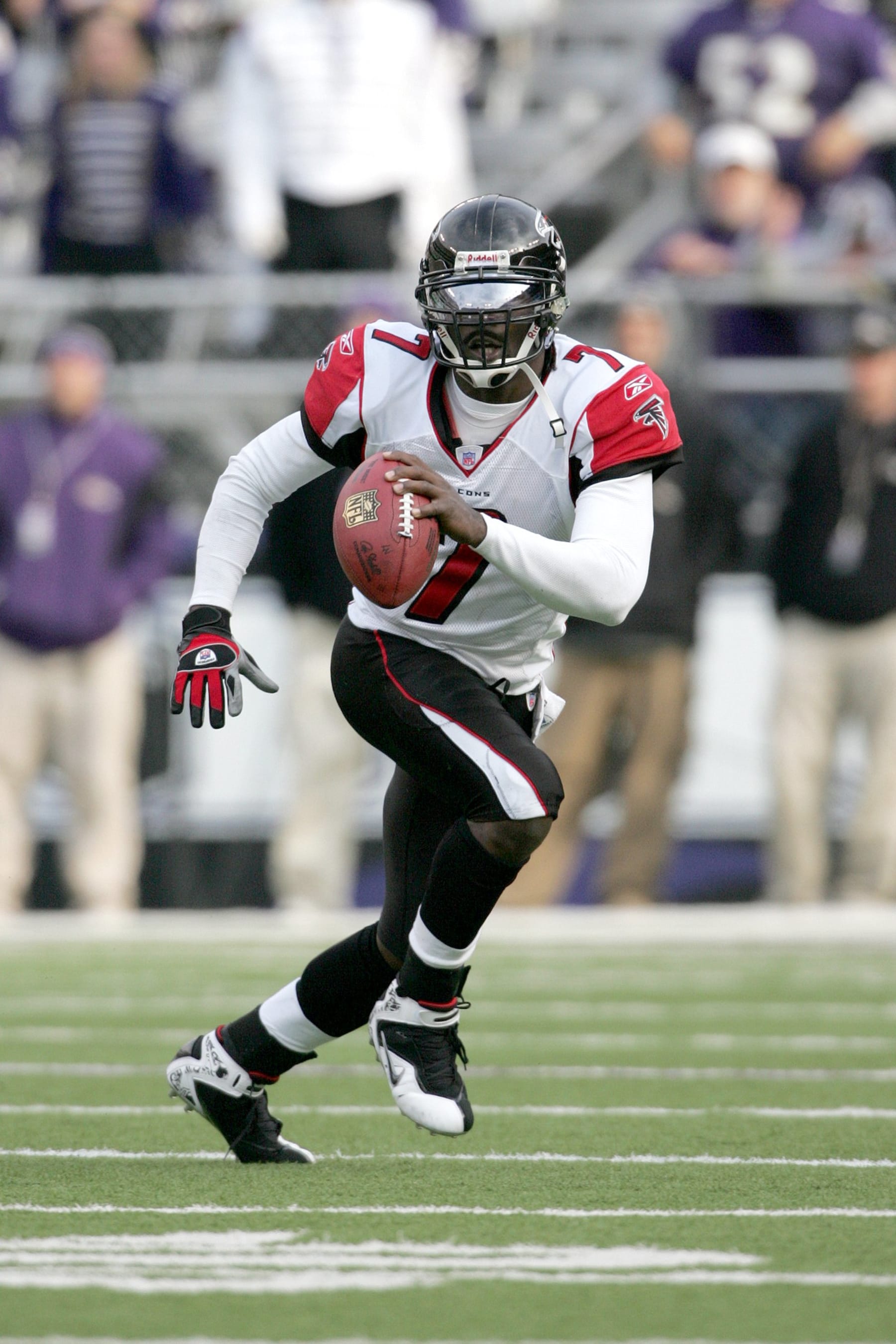 Michael Vick Announced as Madden 24's Season 3 Cover Star in New Video