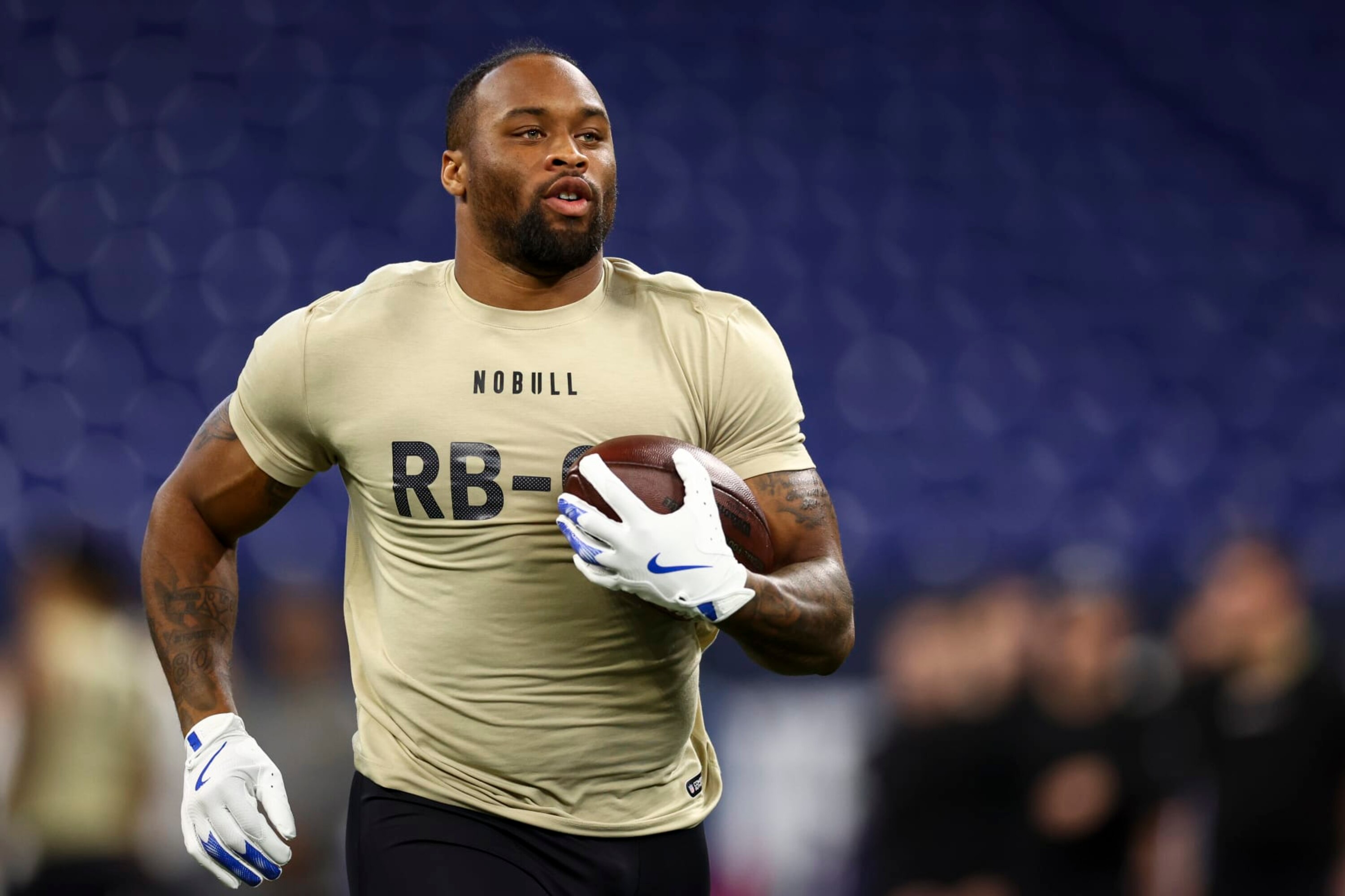 Fantasy Alert: NFL Scout Predicts Ray Davis to Vulture TDs from James ...