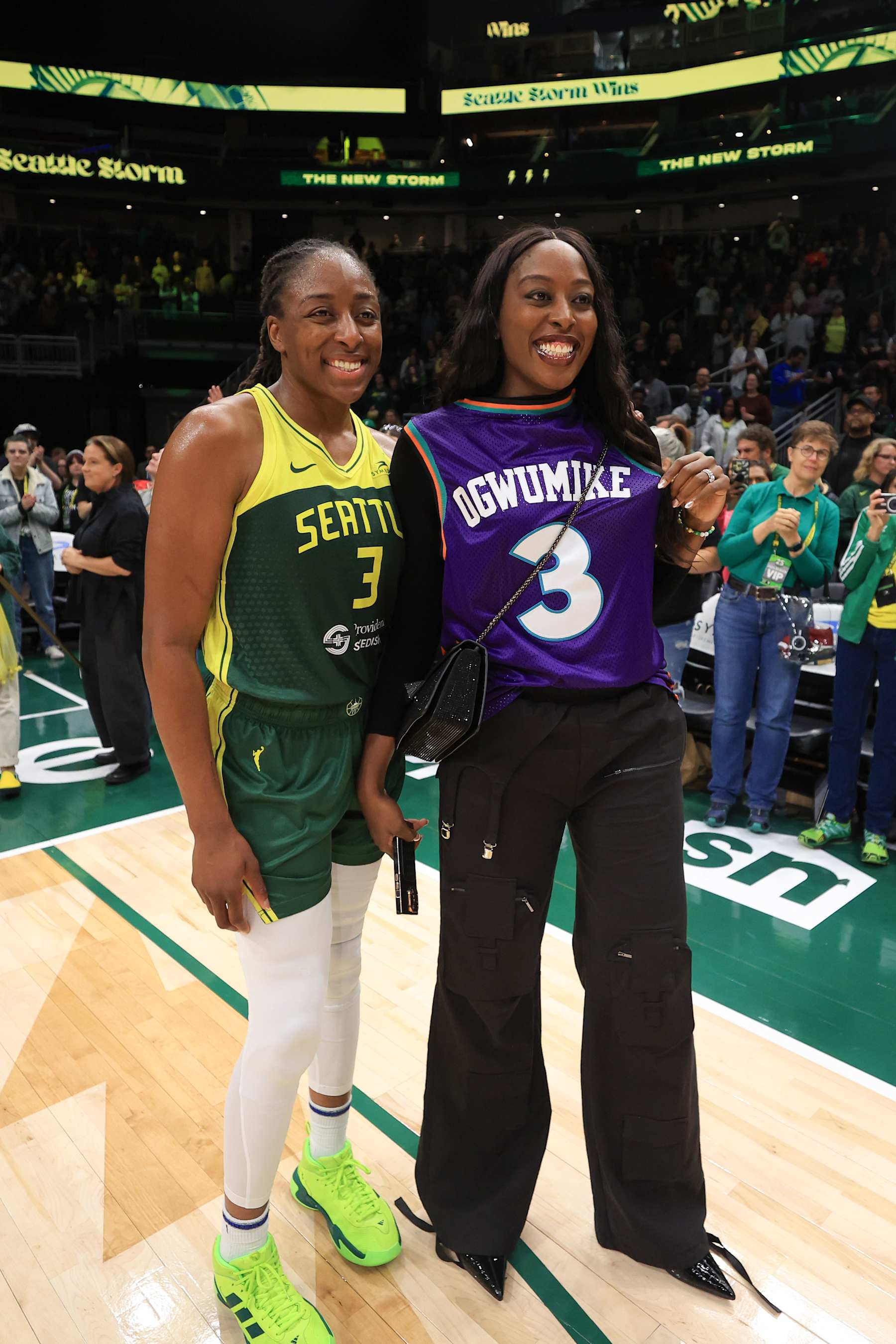 Video: Chiney Ogwumike Reveals Sister Nneka's New Storm Contract Live ...