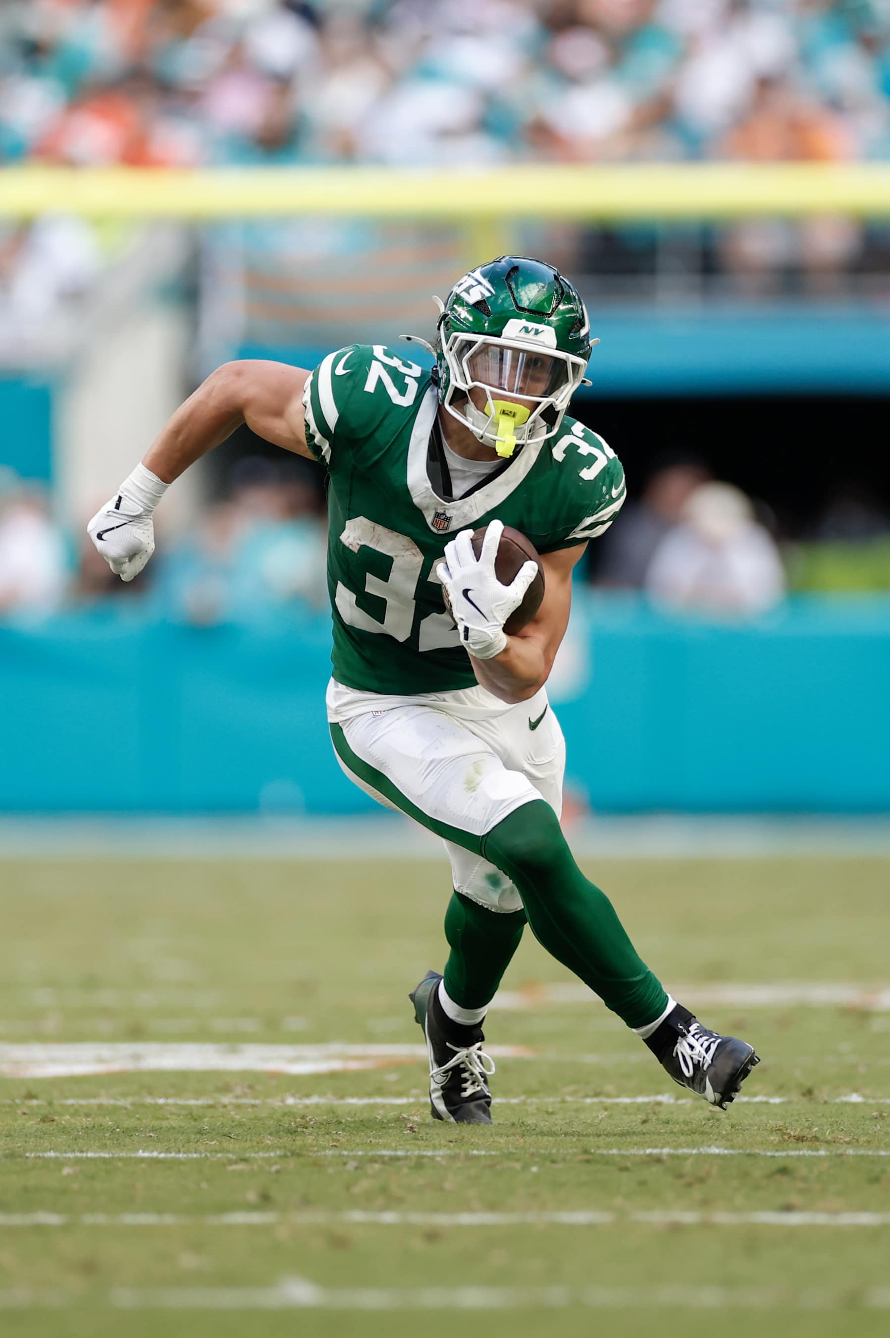 Fantasy Football Week 15 Waiver Wire: Sincere McCormick and More Key ...