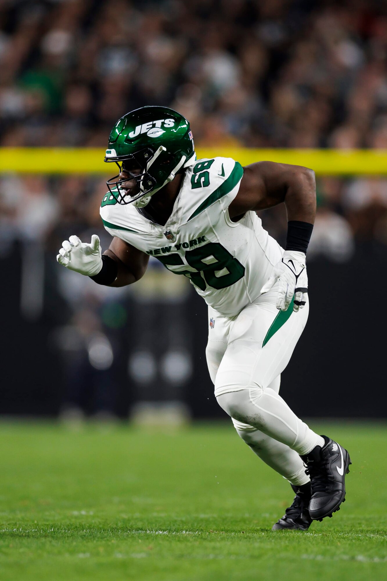 Cowboys Rumors: Carl Lawson, Veteran DEs Eyed for Contract After Sam ...