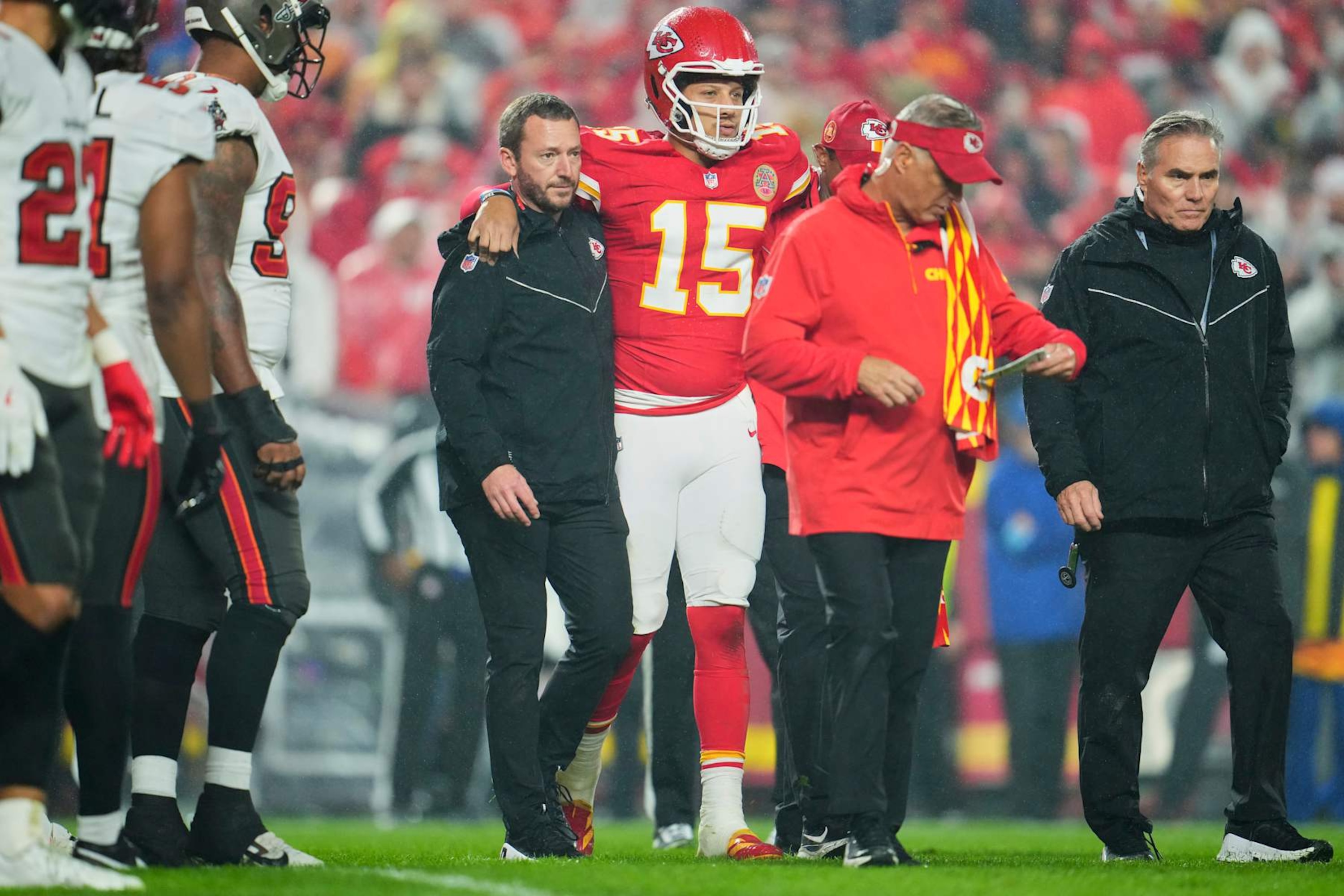 Chiefs' Patrick Mahomes Talks 'Scary' Ankle Injury, Says He Feared 'The ...