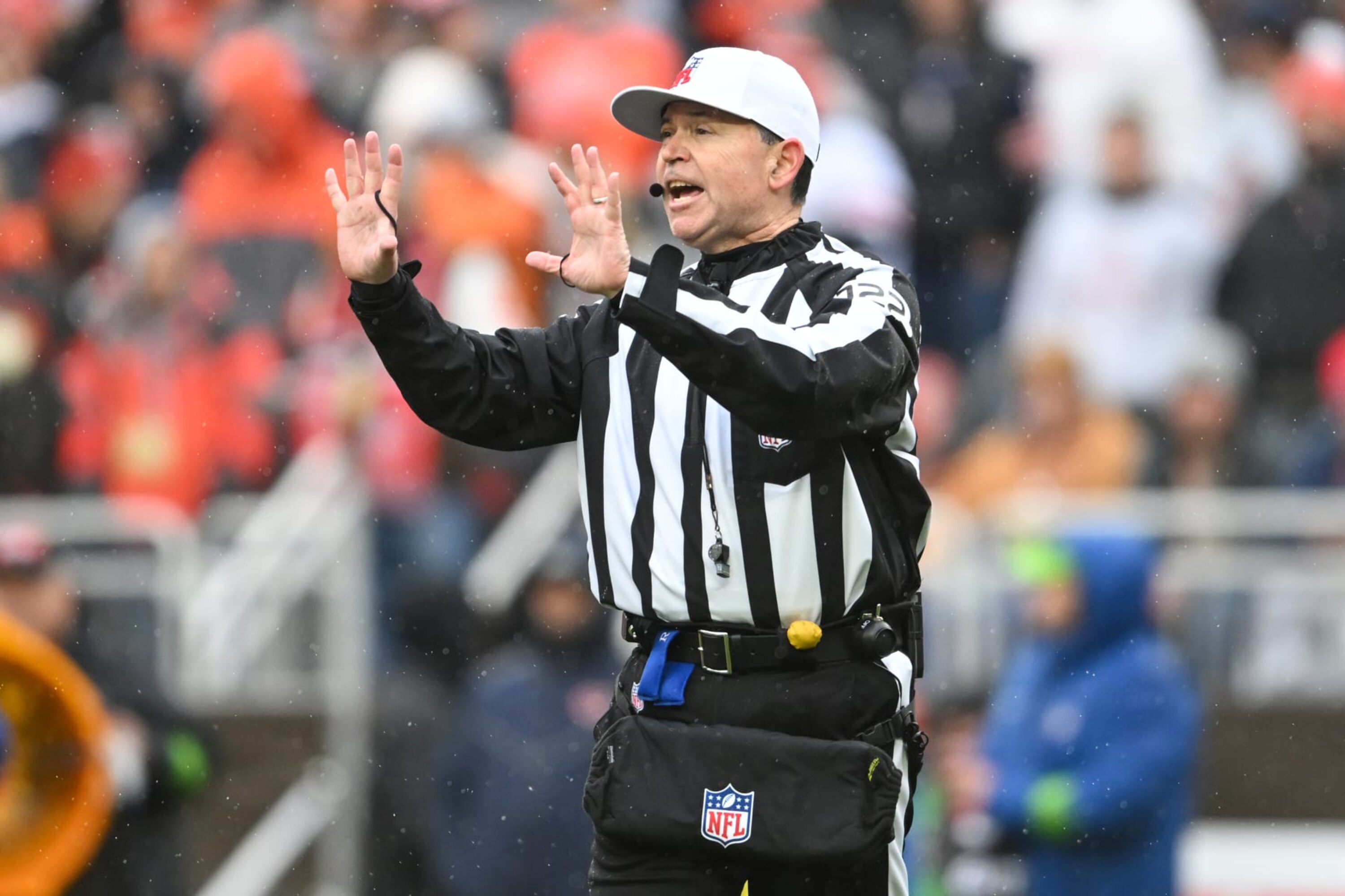 NFL Ref Brad Allen Explains Controversial Lions Penalty on 2-Point Try vs. Cowboys